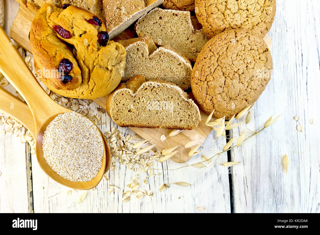 Oat bran biscuits hi-res stock photography and images - Alamy