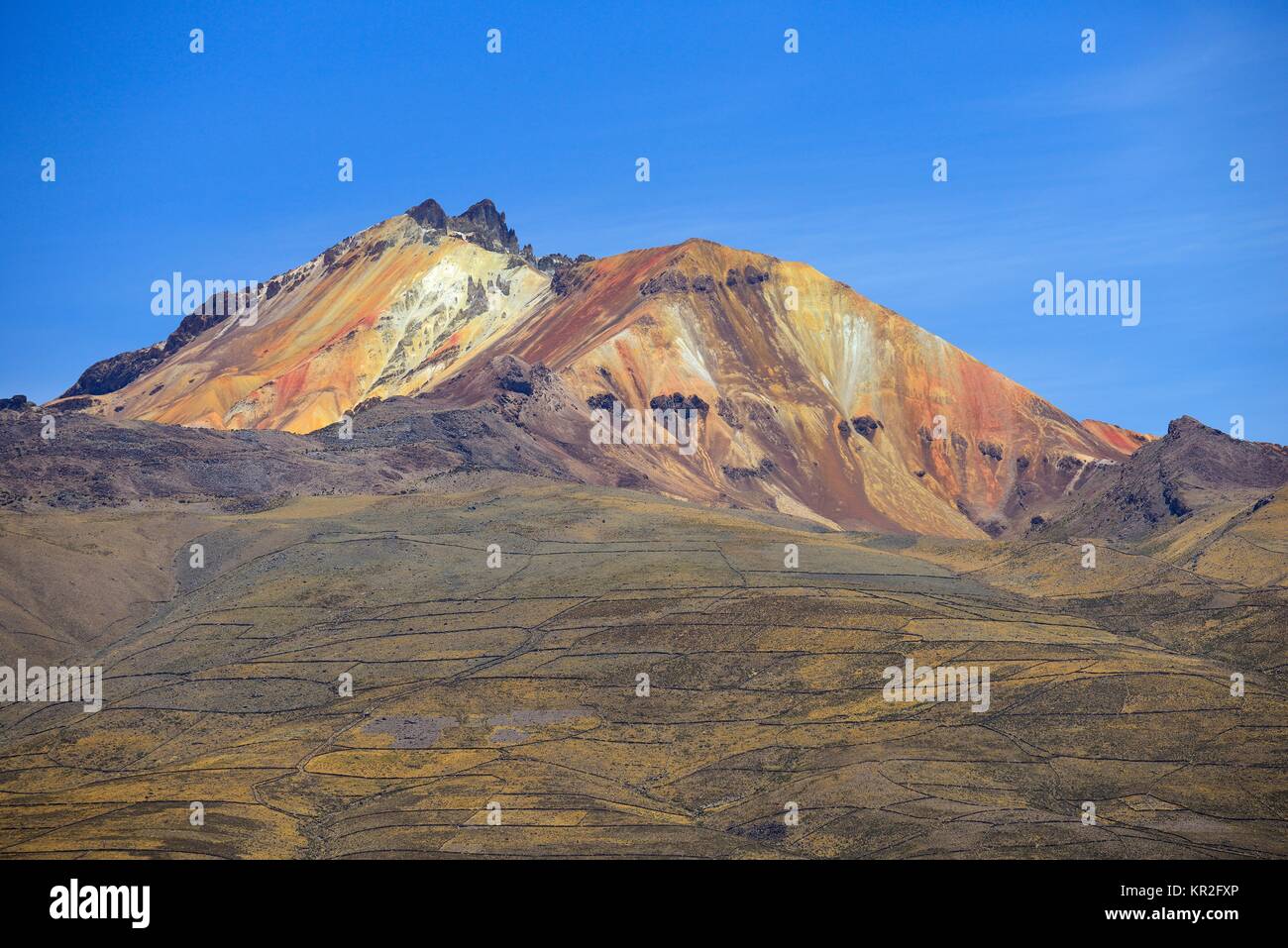 Volcano Cerro Tunupa, Salar de Uyuni, Uyuni, Potosi, Bolivia Stock ...