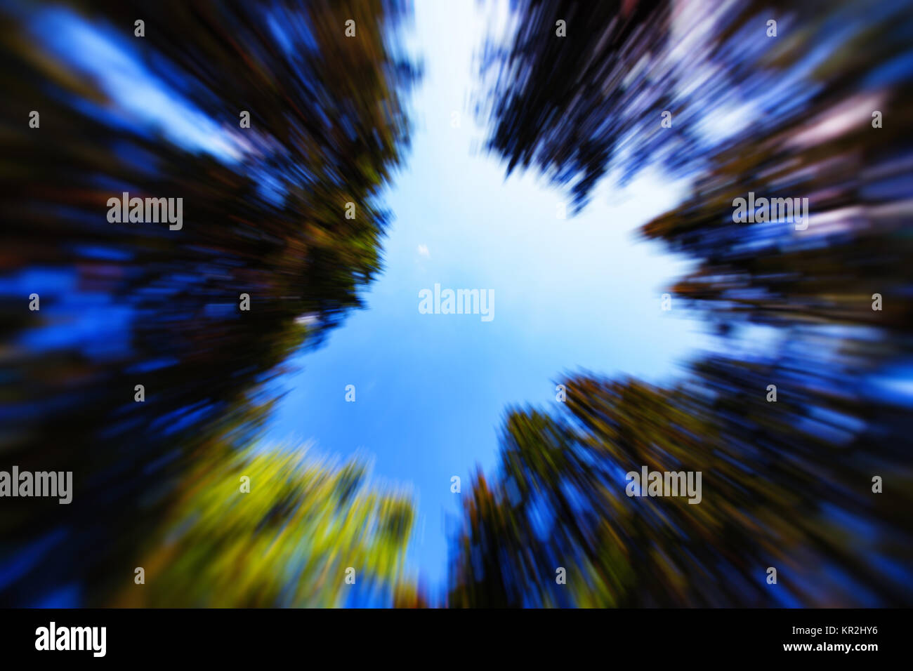 Object movement zoom hi-res stock photography and images - Alamy