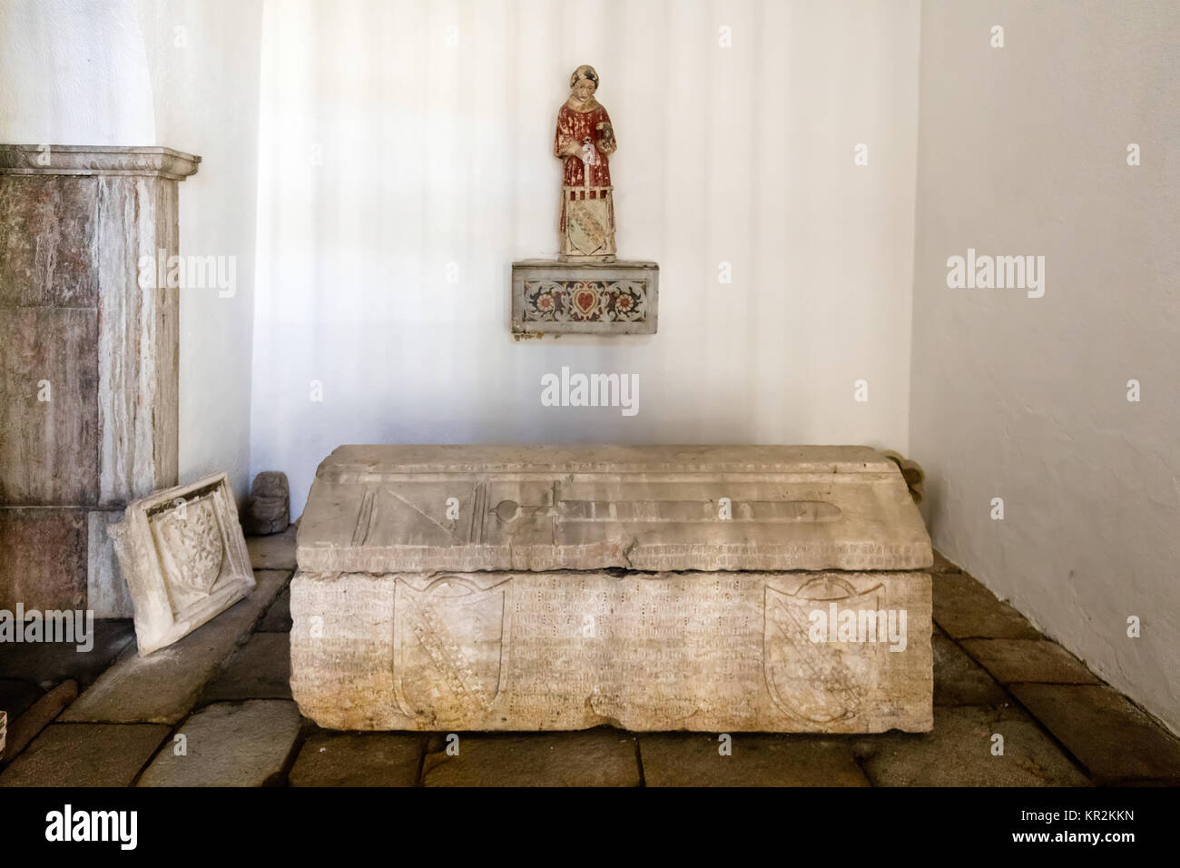 Medieval tomb in the Cloisters of the Lisbon Cathedral in Lisbon ...