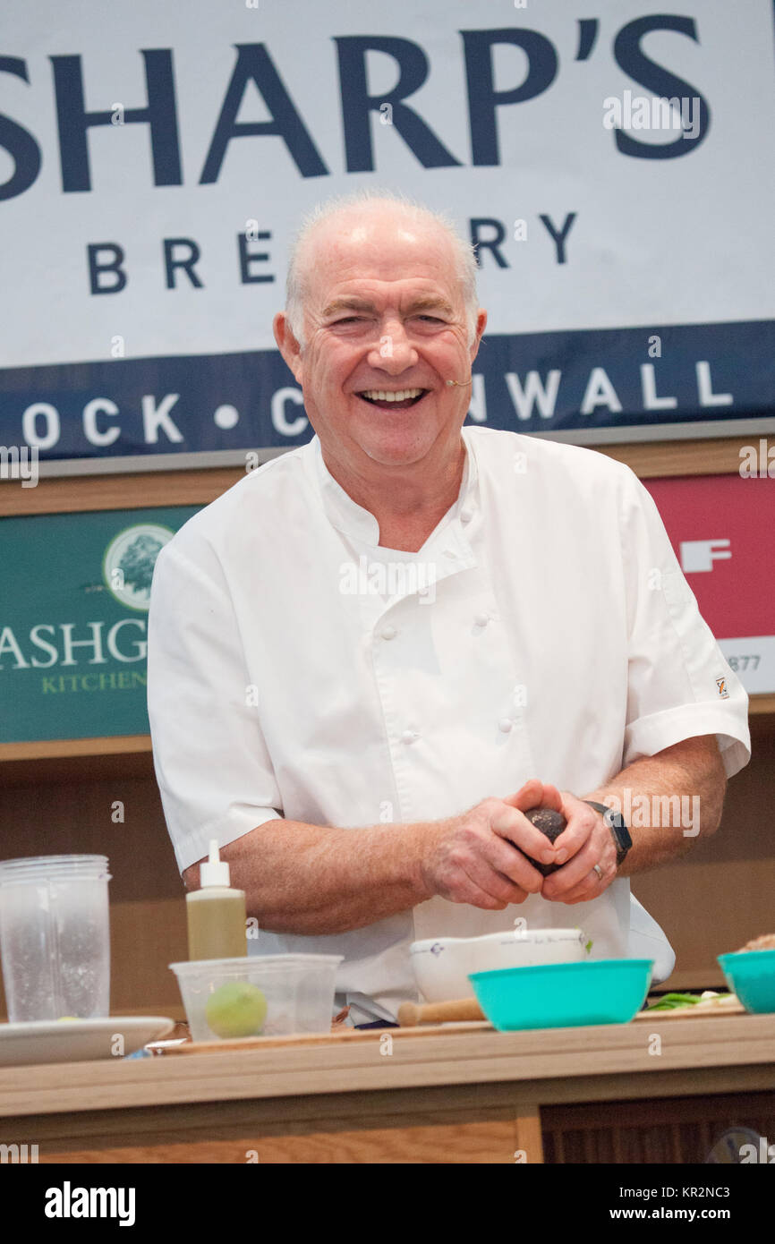 Rick Stein cooking at the Padstow Christmas Festival Stock Photo - Alamy
