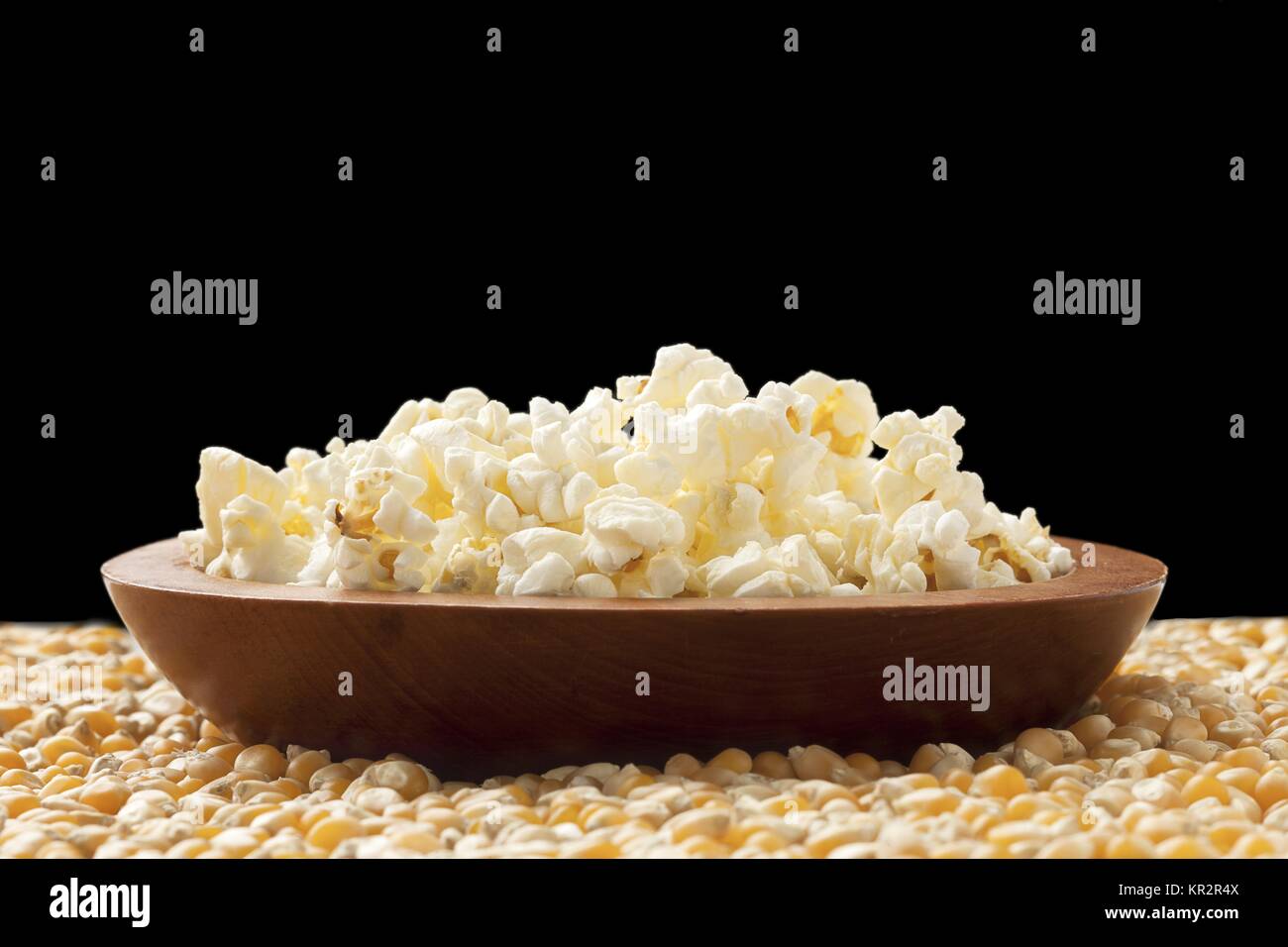 plate of popcorn and corn grains Stock Photo - Alamy