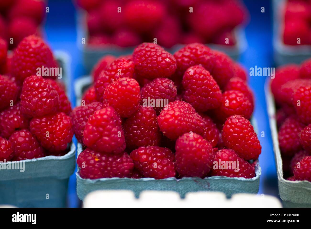 raspberries for sale Stock Photo - Alamy