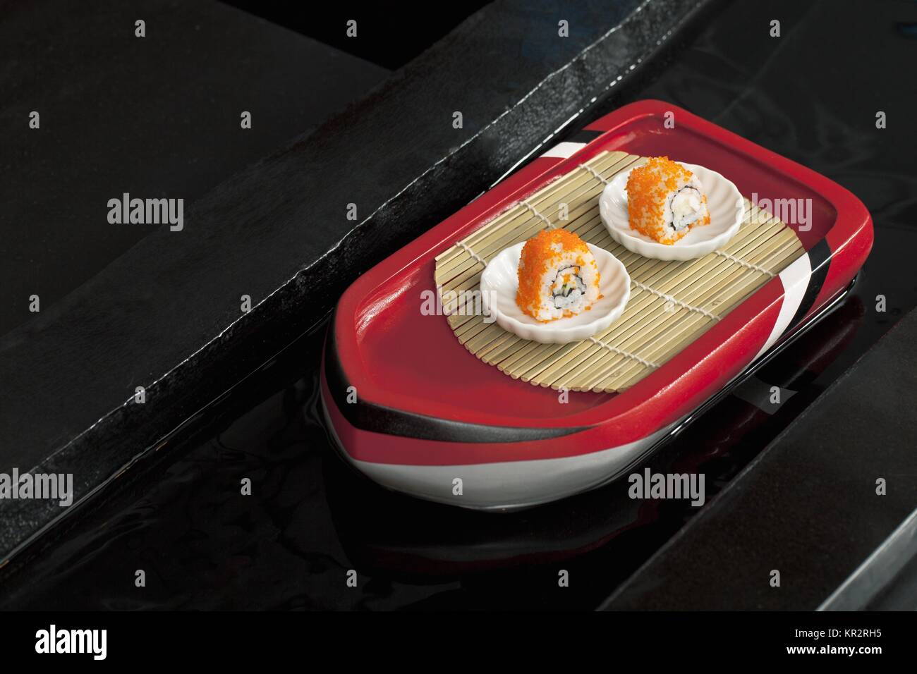 Shushi roll hi-res stock photography and images - Alamy