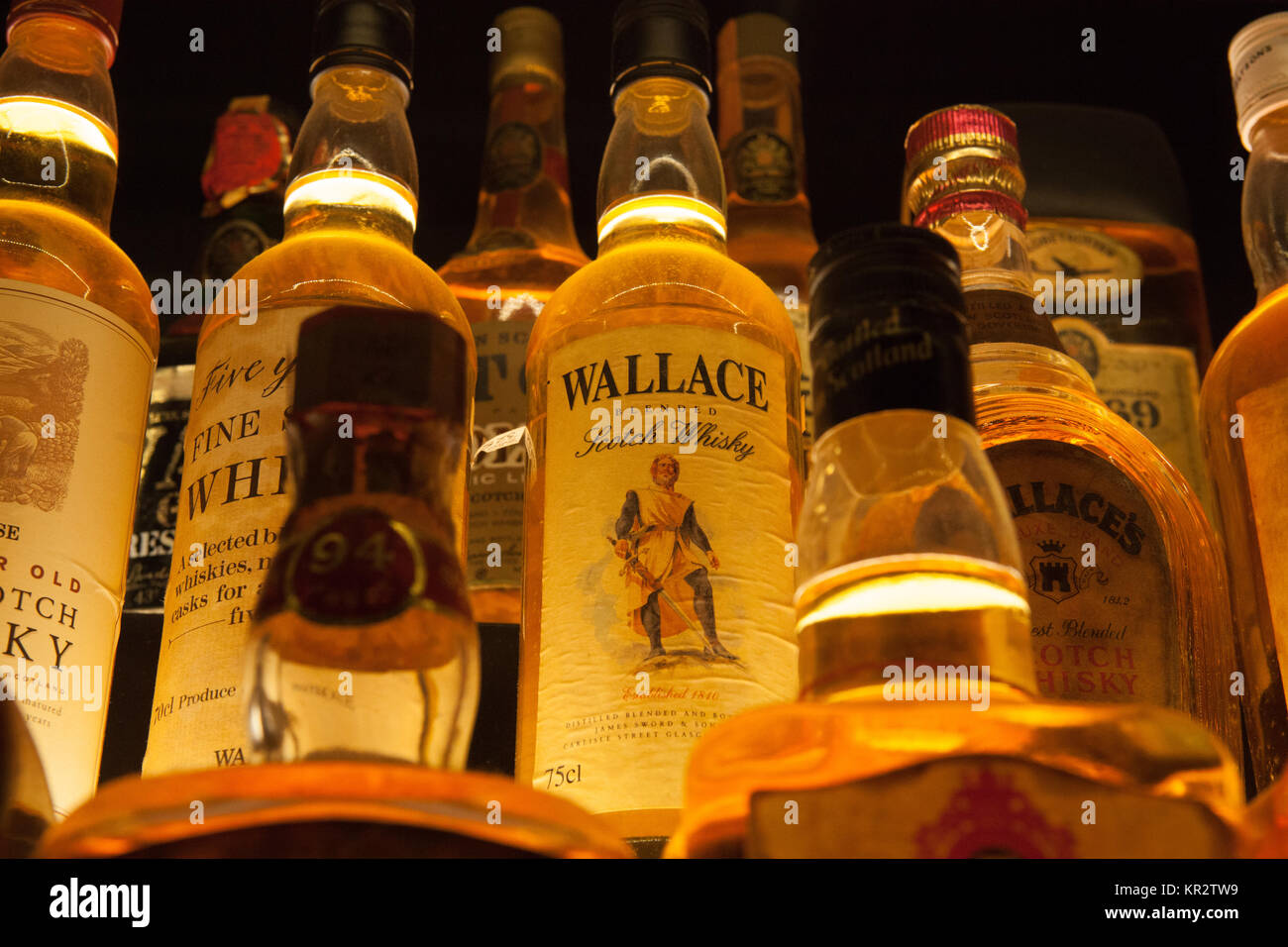 Collection of whisky hi-res stock photography and images - Alamy
