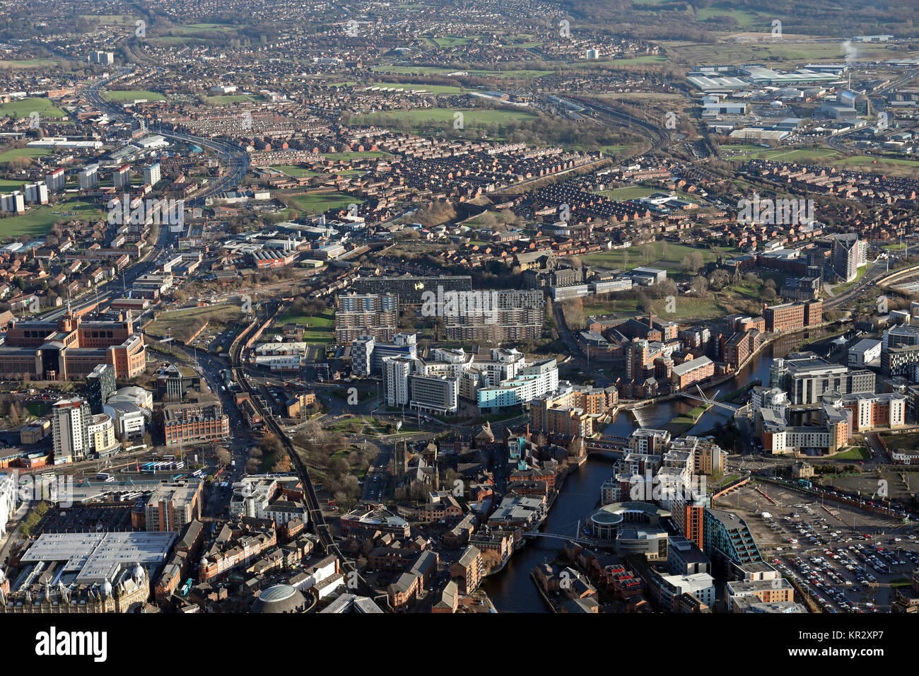 Leeds high rise flats hi-res stock photography and images - Alamy