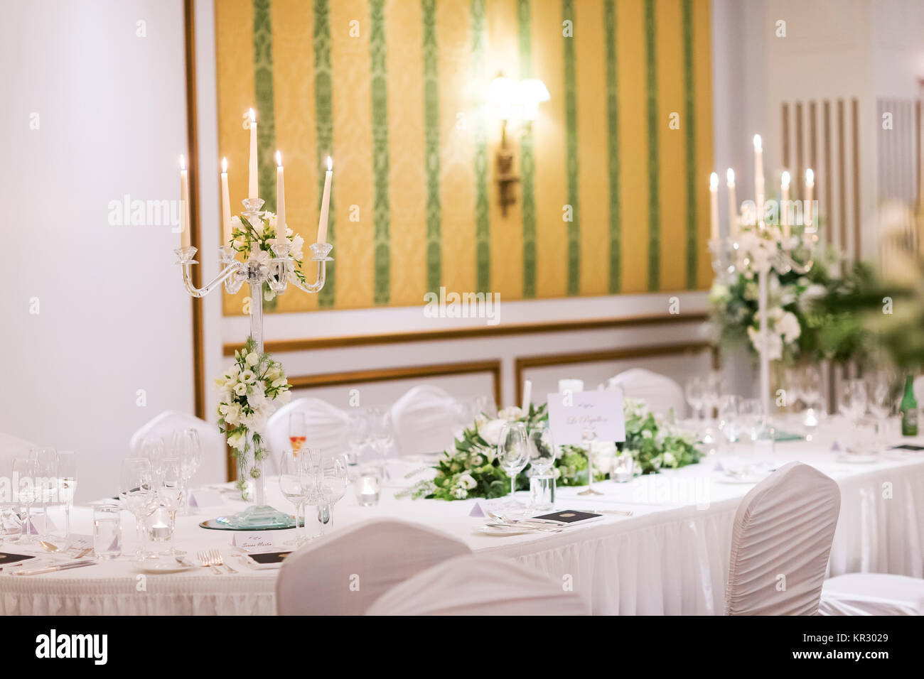 Elegant formal table reception hi-res stock photography and images - Alamy