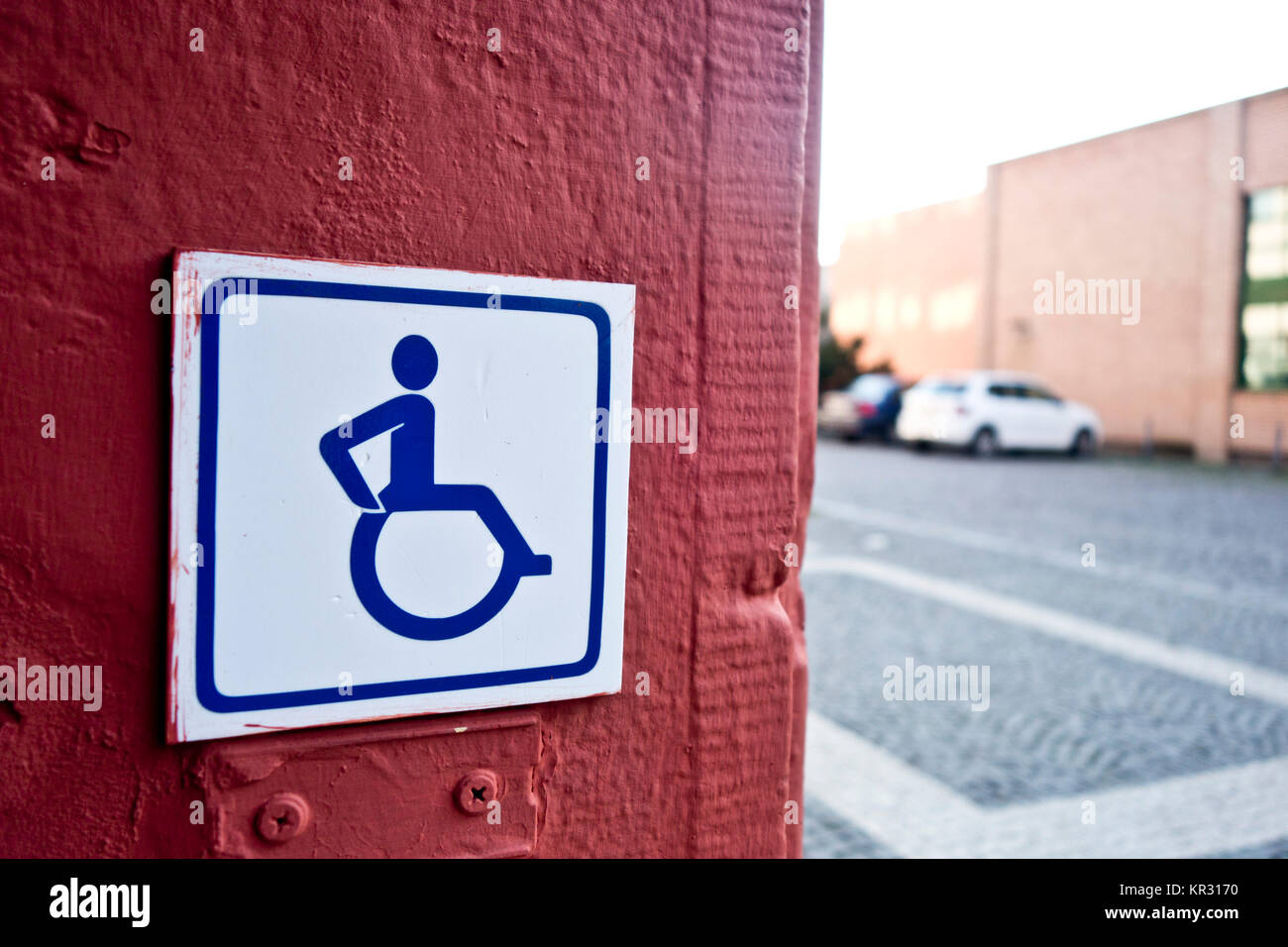 Disabled symbol hi-res stock photography and images - Alamy