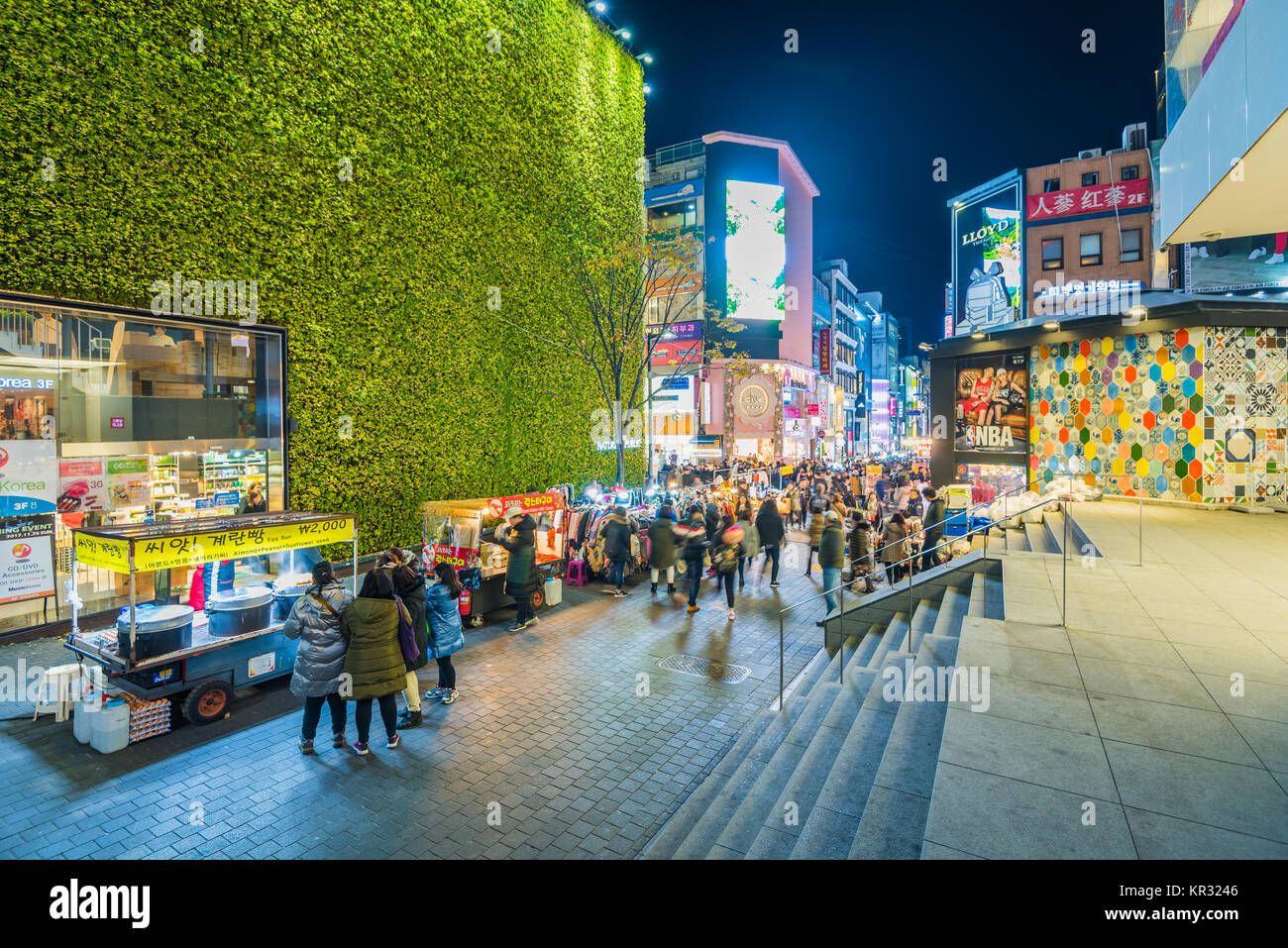 South korea seoul myeong dong nightlife hi-res stock photography and ...