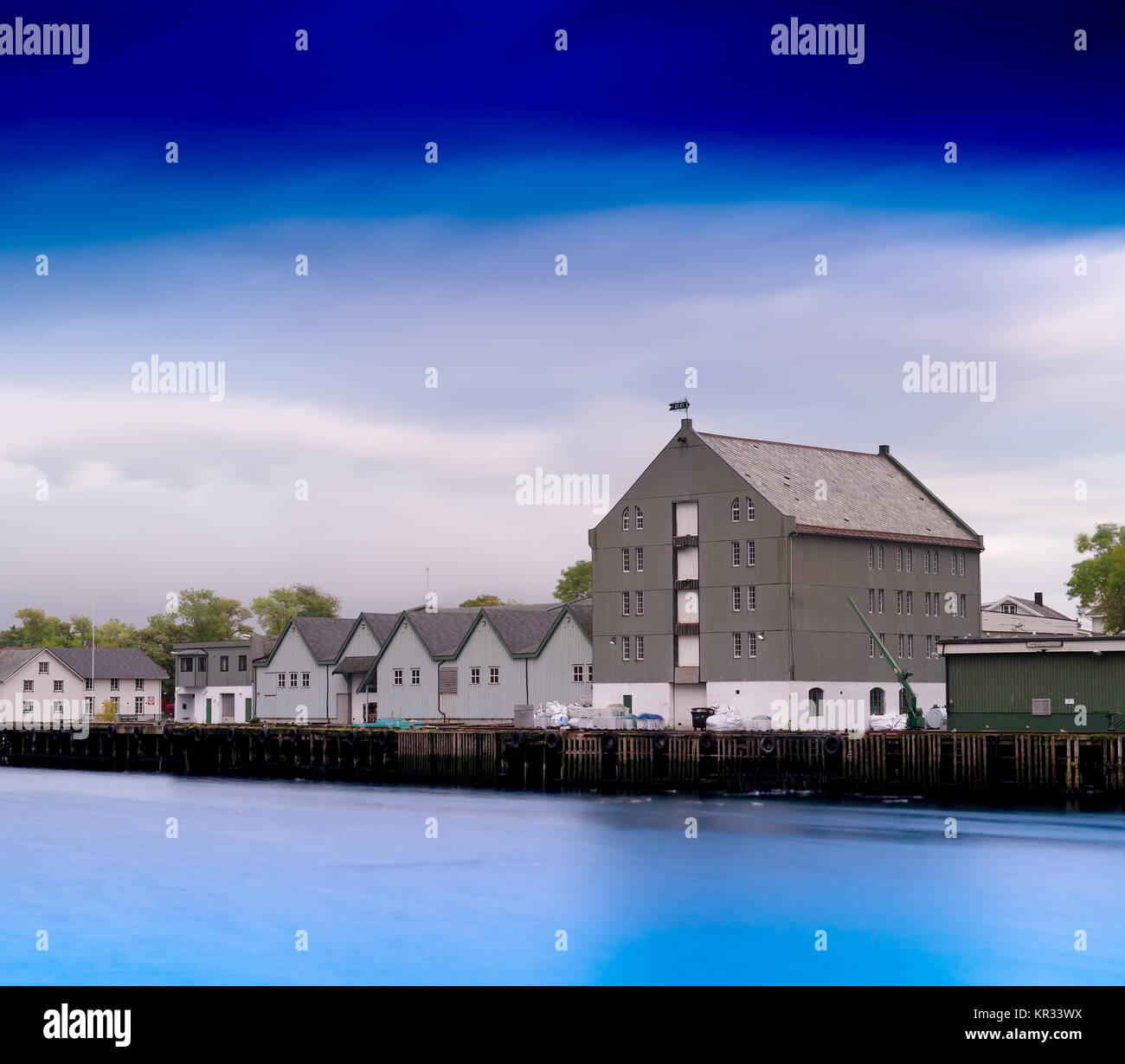 Harbor shaping hi-res stock photography and images - Alamy