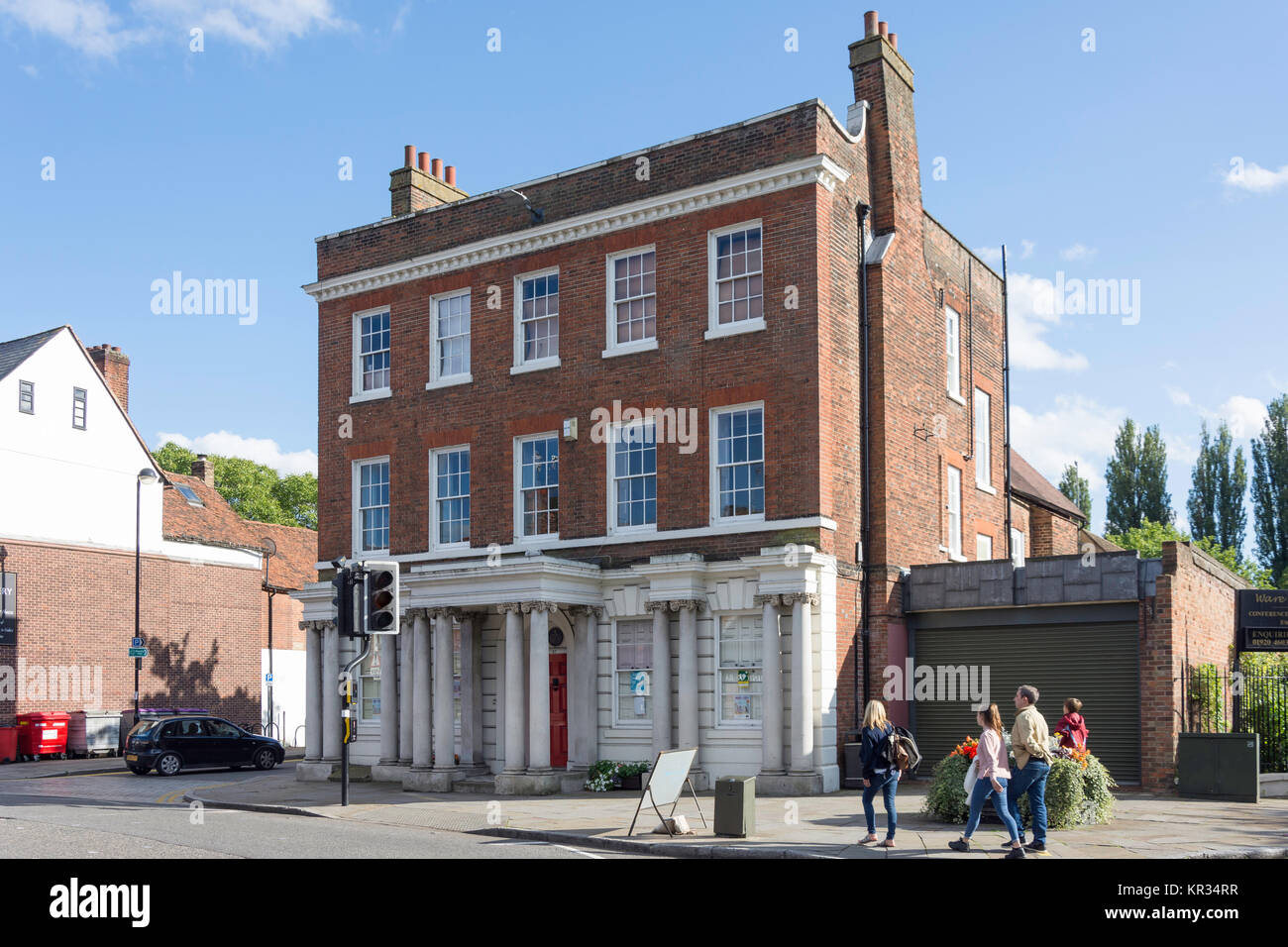 The library maltsters house high street ware town centre hertfo hi-res ...