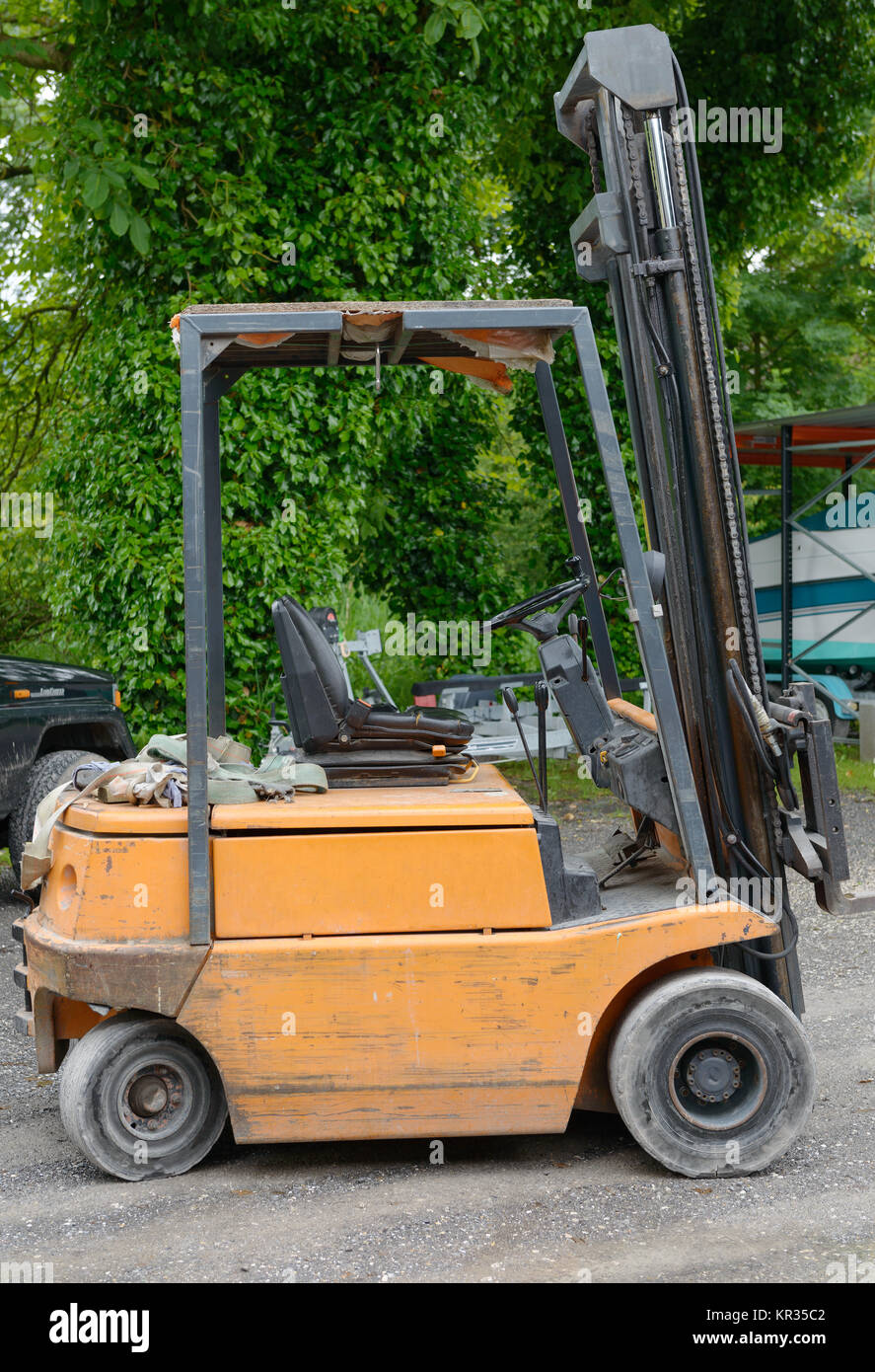 Stacker vehicle lifting container freight hi-res stock photography and ...