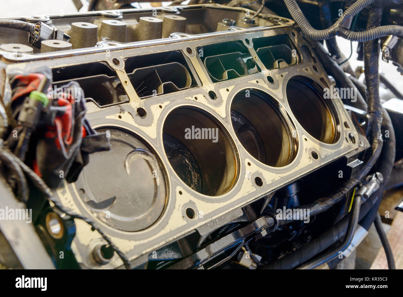 disassembled engine with pistons Stock Photo - Alamy