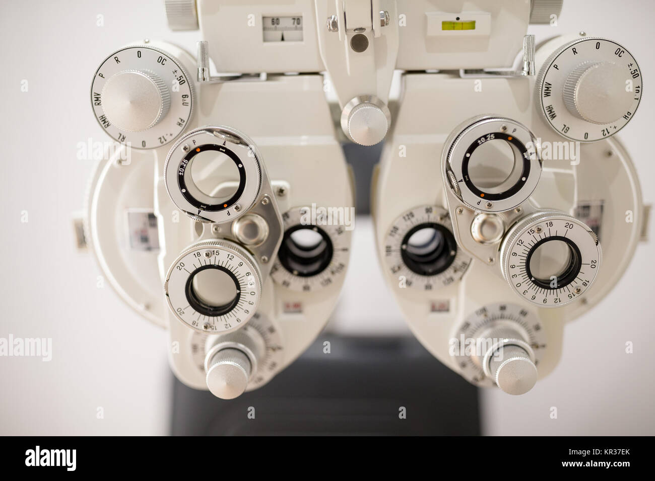 Eye test chart machine hi-res stock photography and images - Alamy