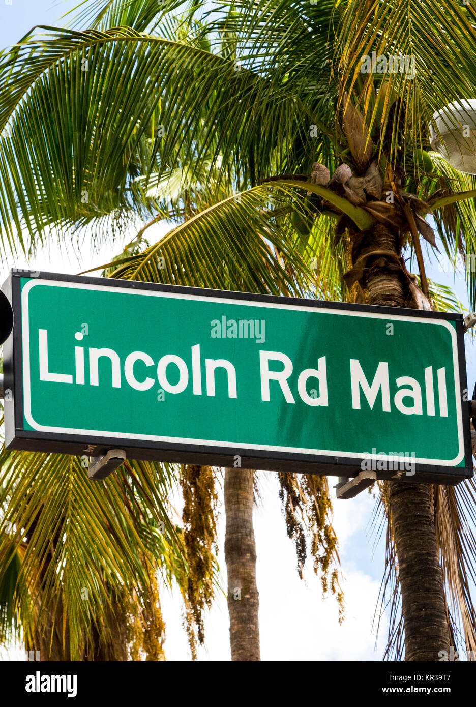 Lincoln Road Mall street sign located in Miami Beach Stock Photo - Alamy