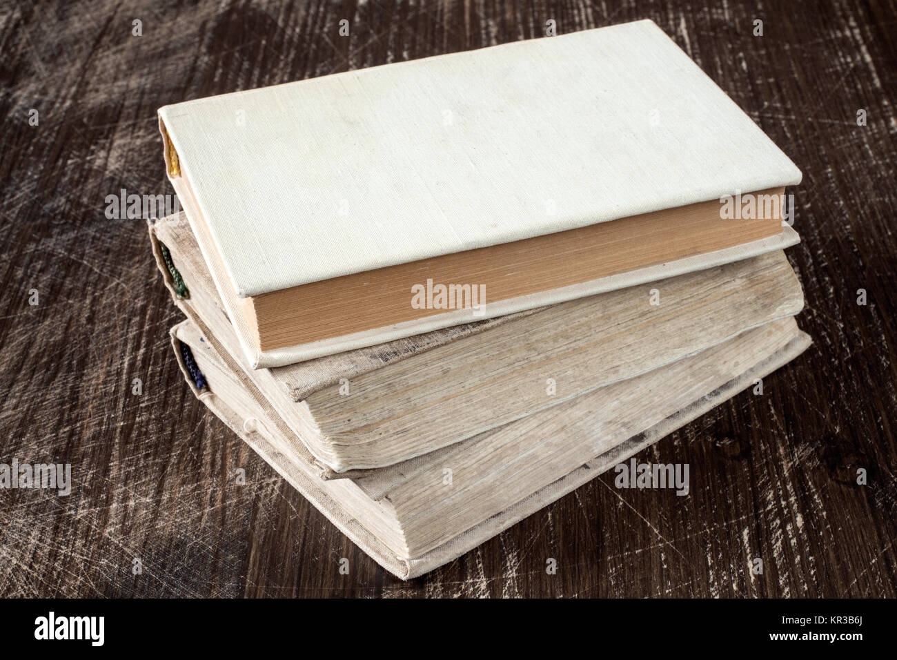 Vintage old books Stock Photo - Alamy