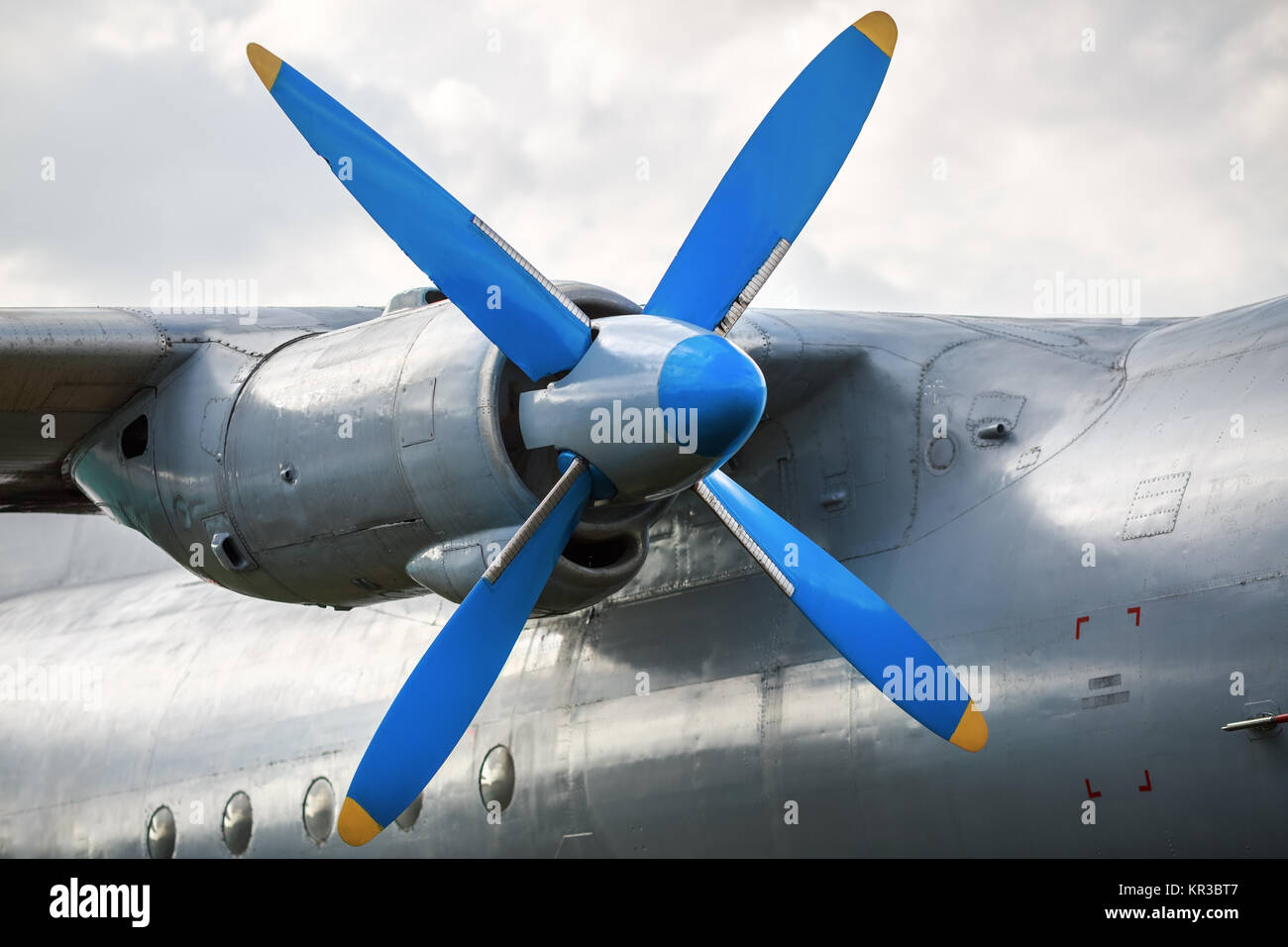 Large airplane propeller and radial engine hi-res stock photography and ...