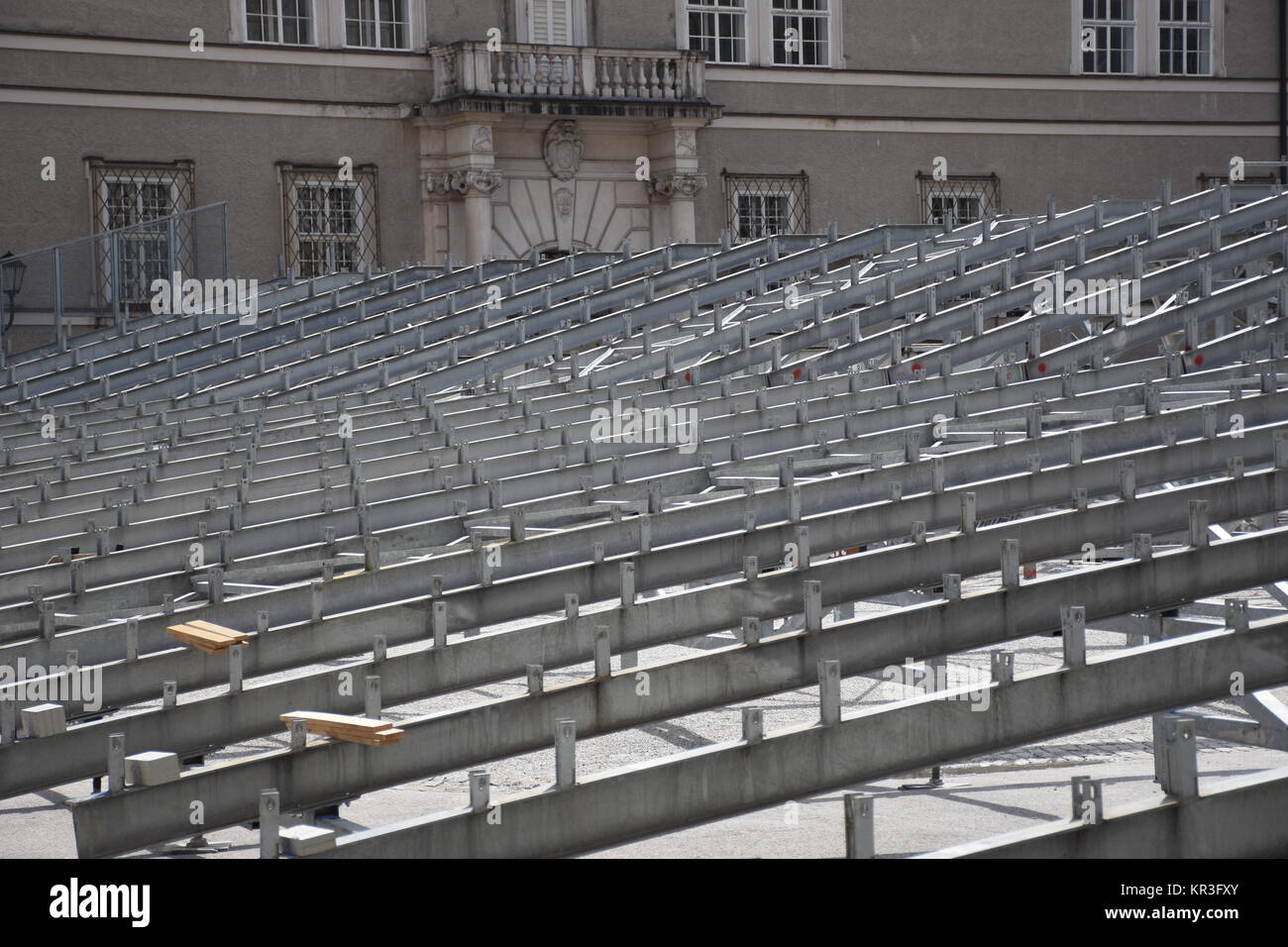 Grandstand scaffolding hi-res stock photography and images - Alamy