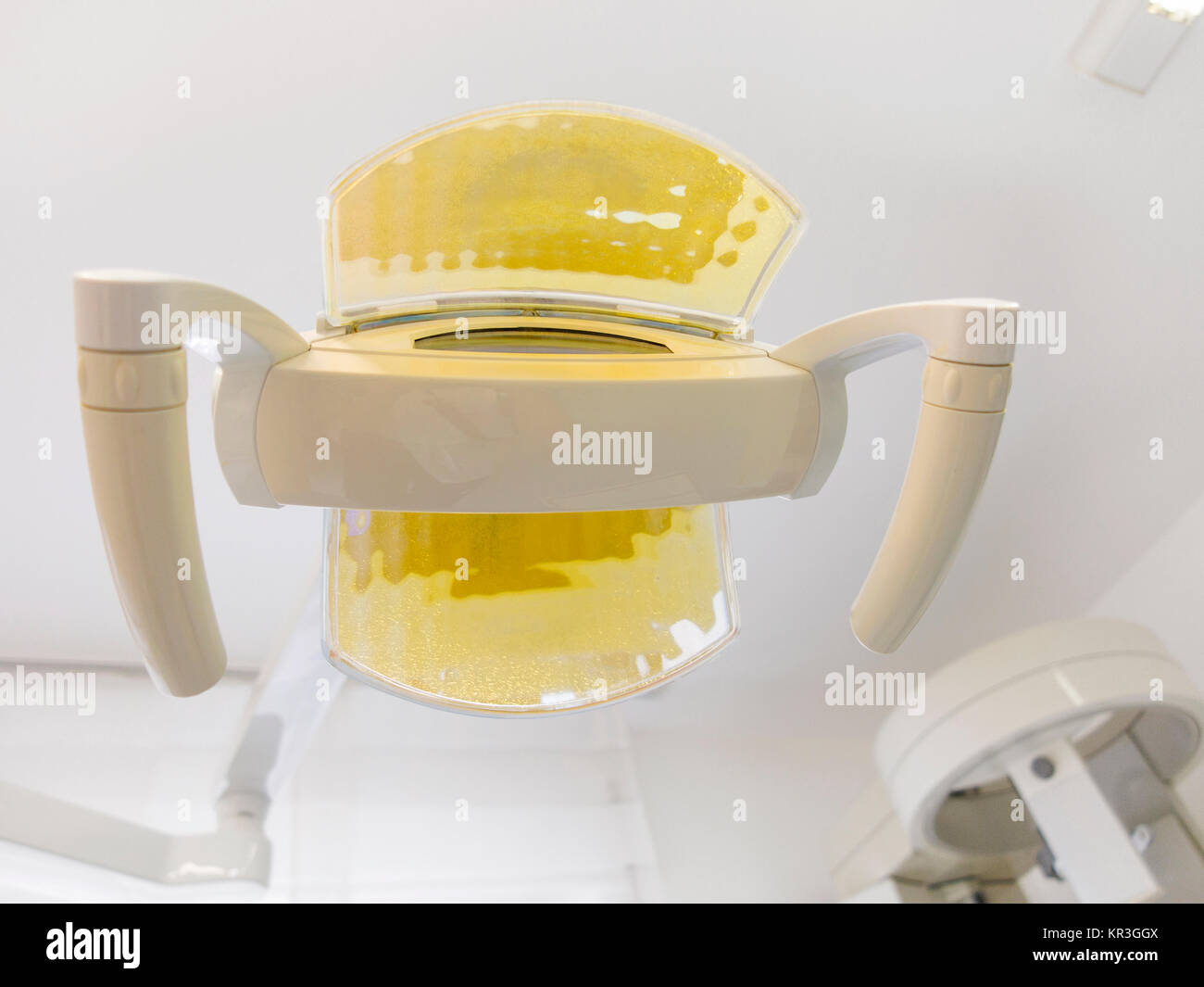 medical lamp at a dentist - symbol in detail Stock Photo - Alamy