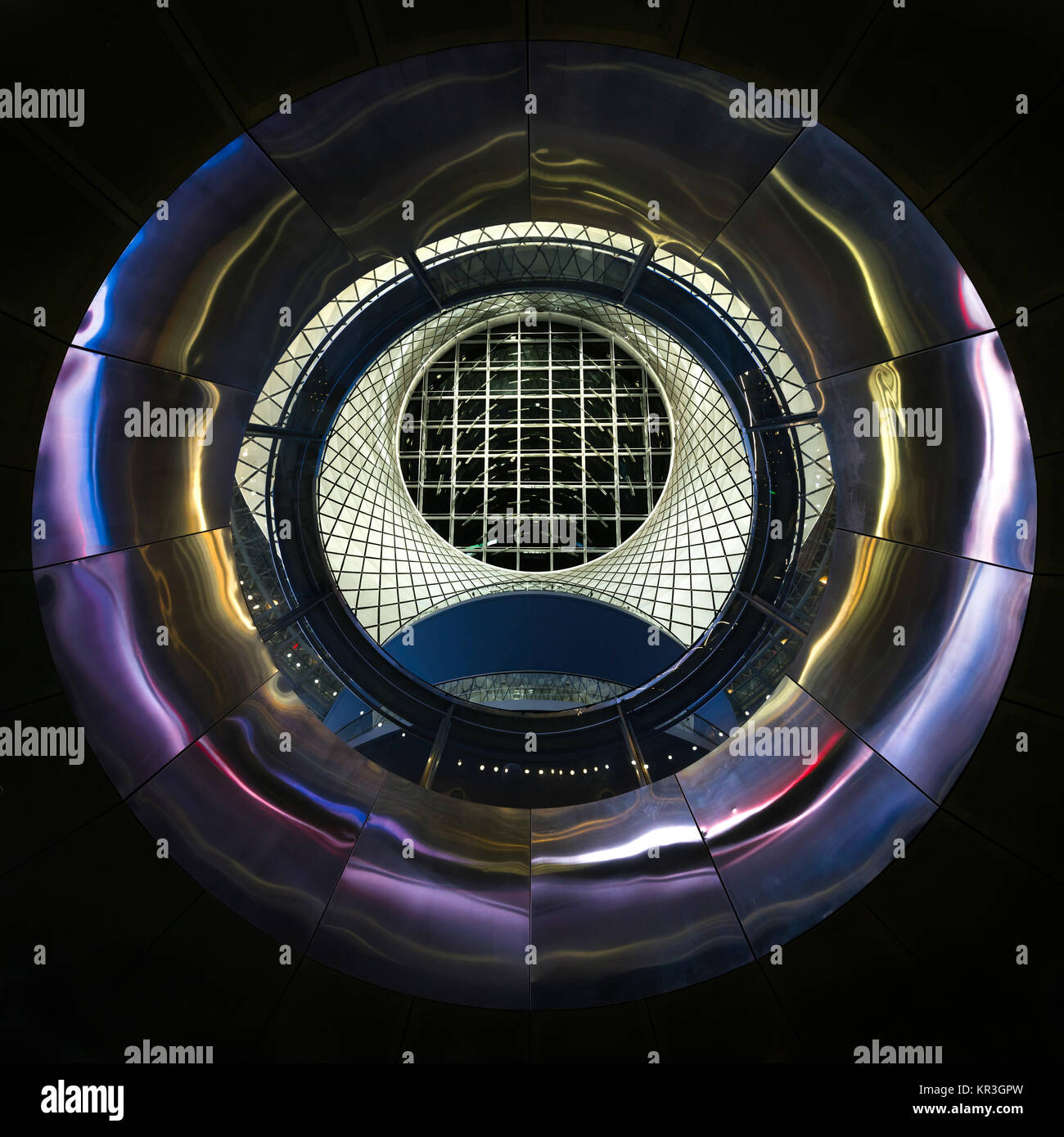 View from lower levels up through the Oculus to the Sky Reflector-Net ...