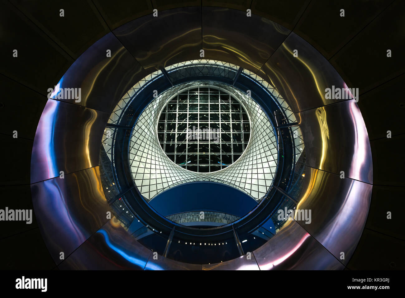 View from lower levels up through the Oculus to the Sky Reflector-Net ...