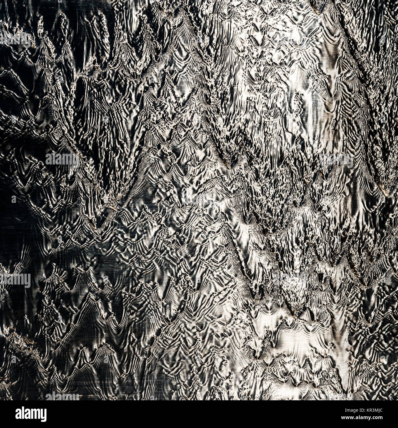 beautiful pattern of flowing water at a metal wall Stock Photo - Alamy