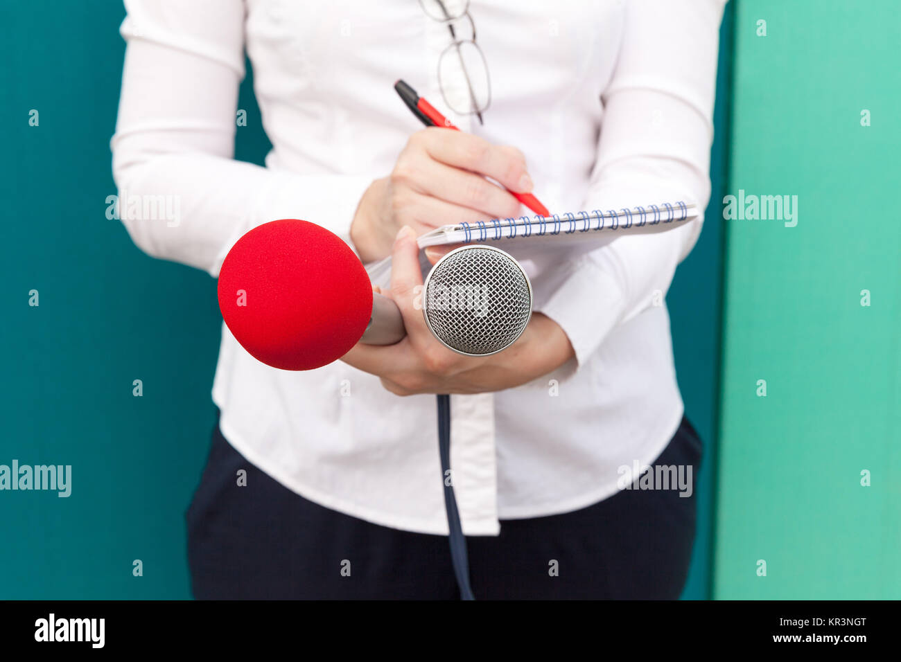 Journalist at media event. News conference Stock Photo - Alamy