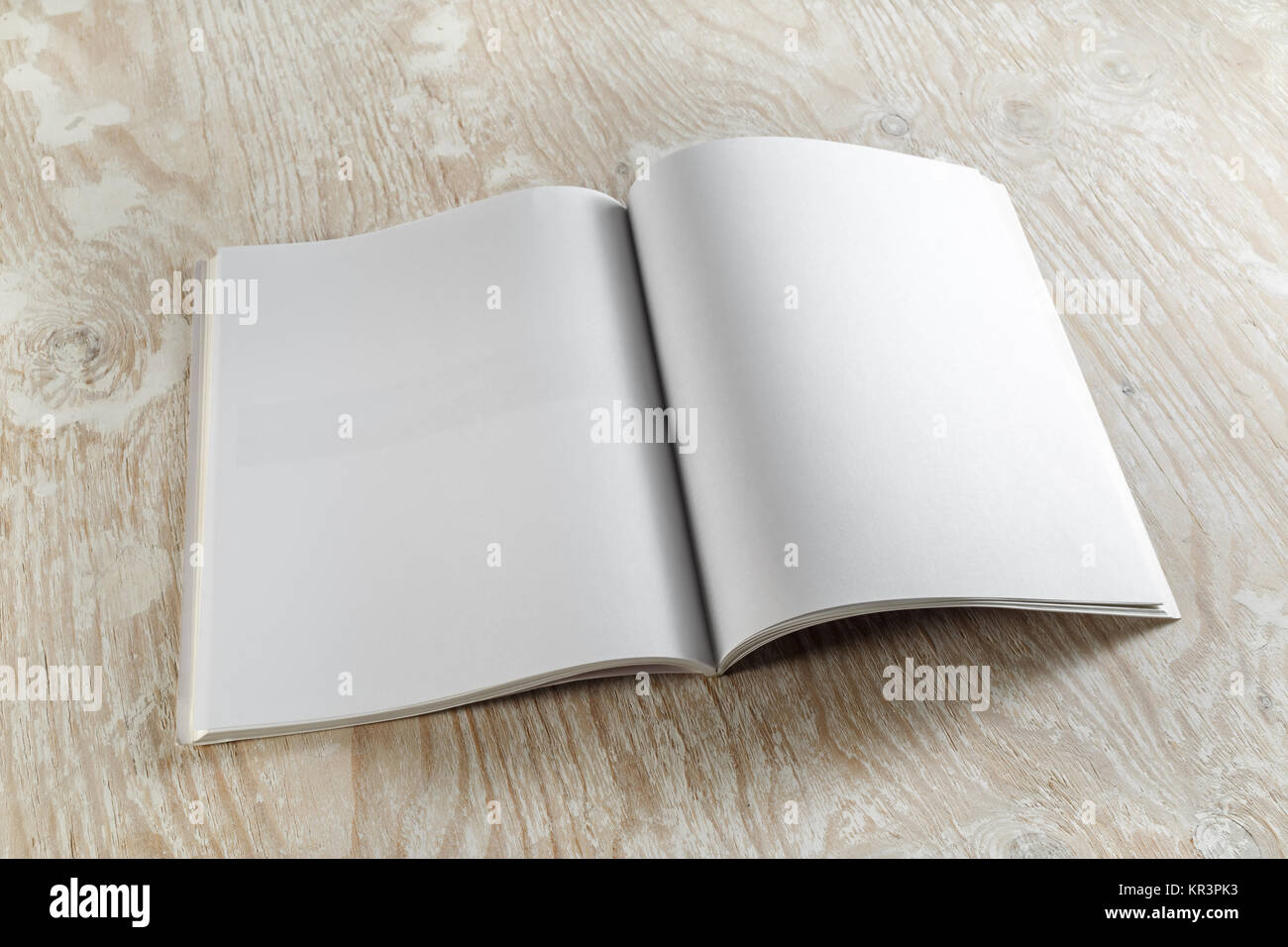 Blank magazine layout hi-res stock photography and images - Alamy
