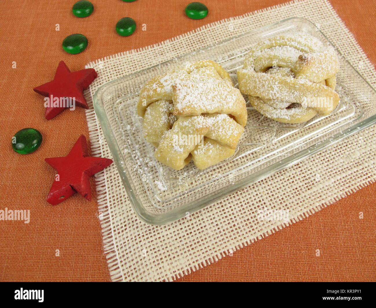 Schneeball pastry hi-res stock photography and images - Alamy