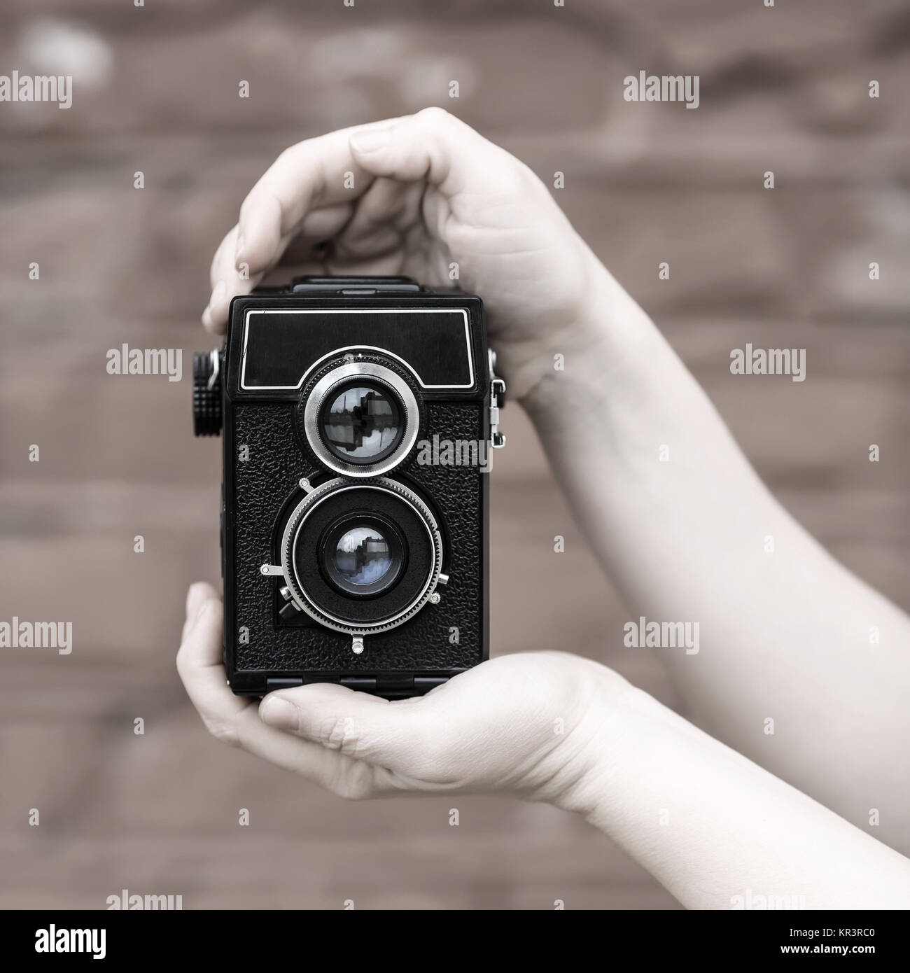 Old vintage camera Stock Photo - Alamy