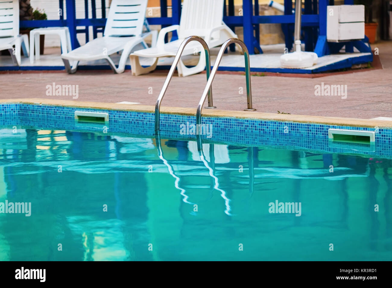 Outdoor swimming pool Stock Photo - Alamy