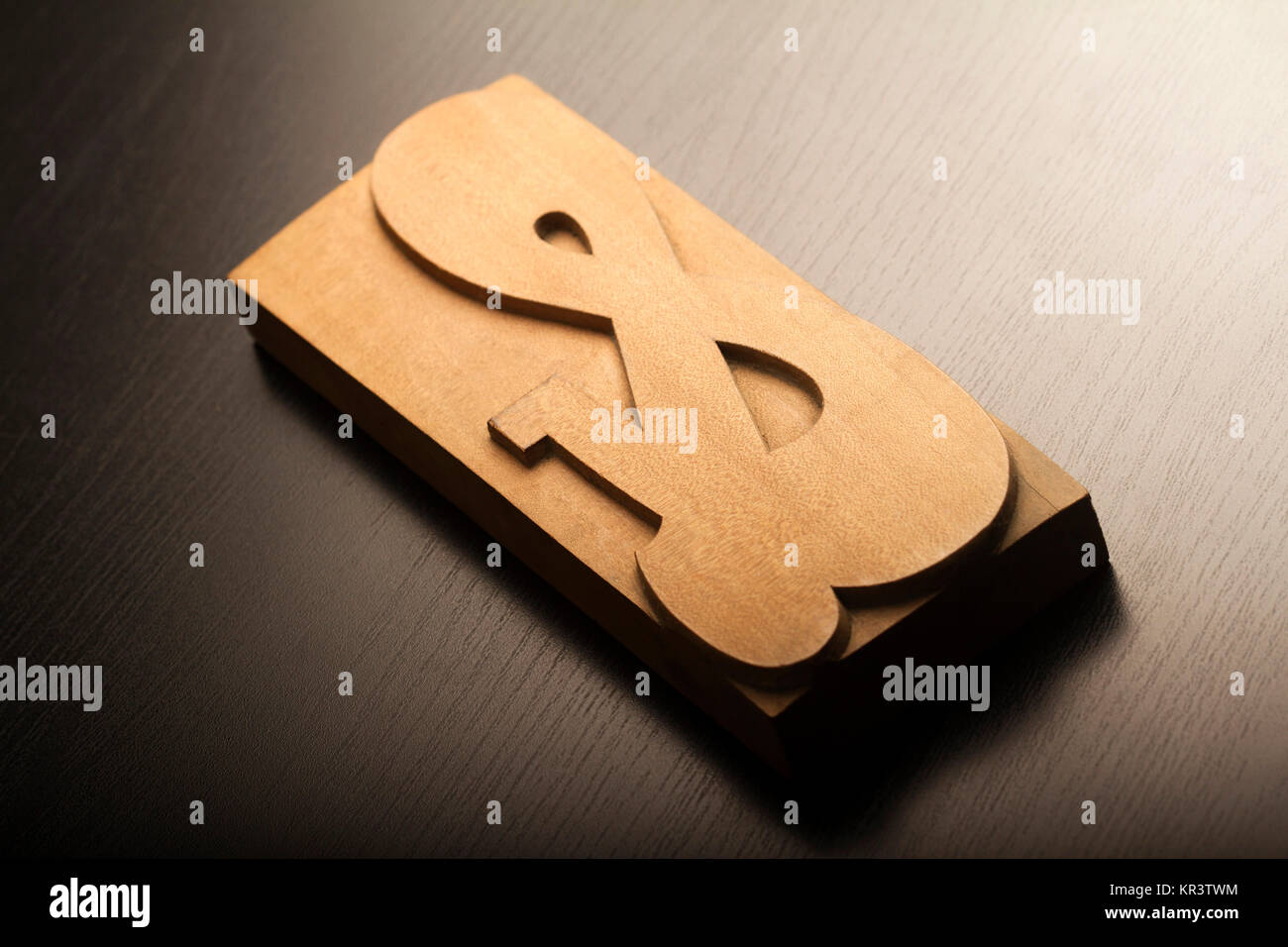 Ampersand wooden sign Stock Photo - Alamy