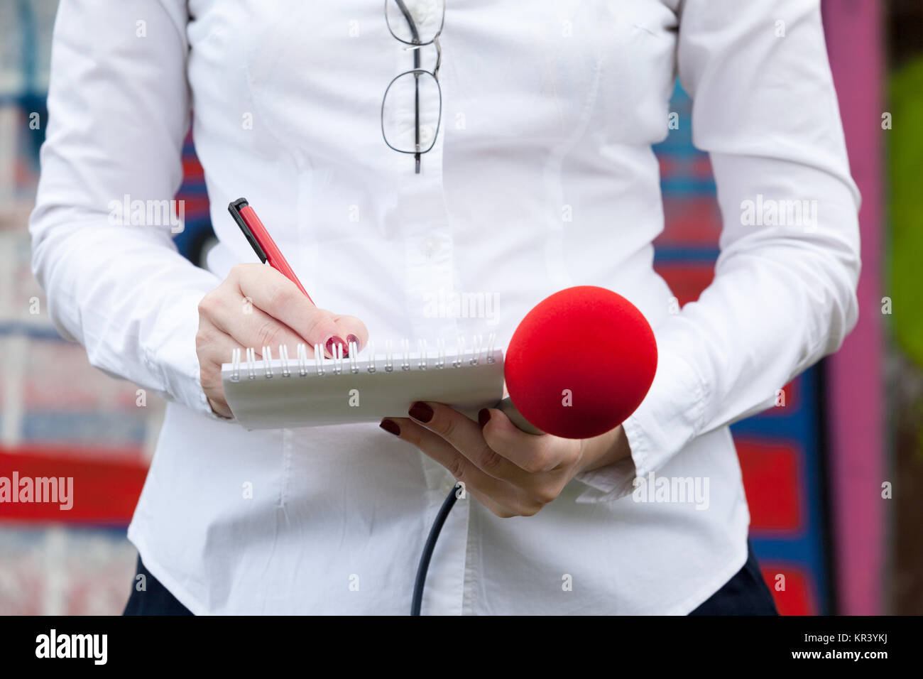 Reporter at media event. Press conference Stock Photo - Alamy