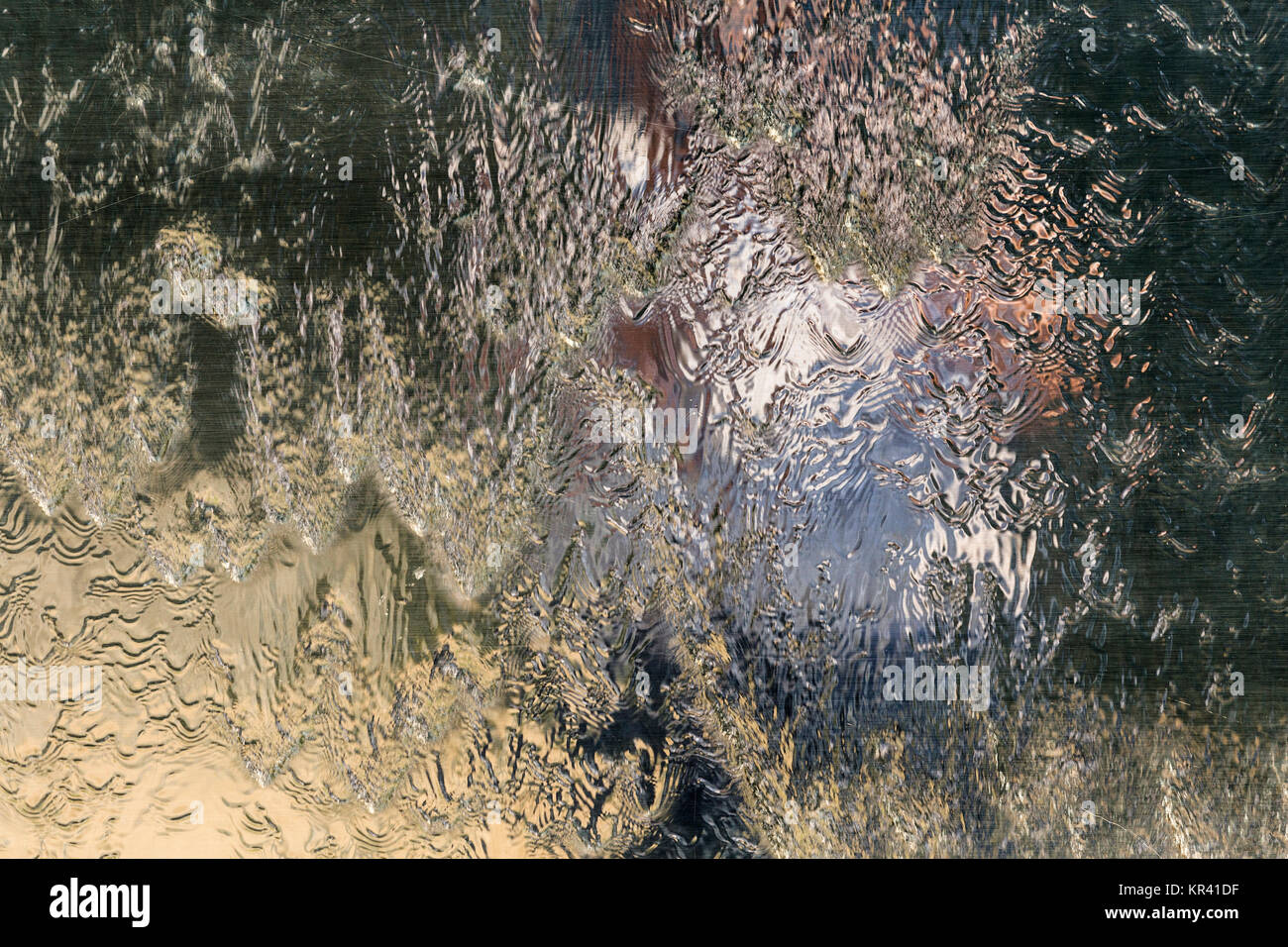 beautiful pattern of flowing water Stock Photo - Alamy