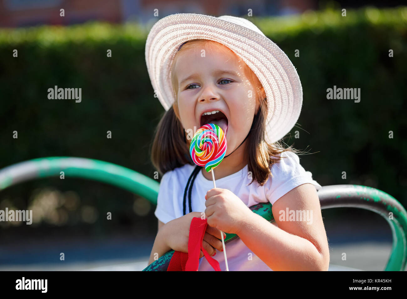 Lollipop eat hi-res stock photography and images - Alamy