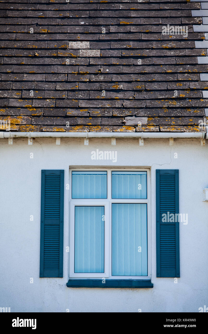 Old blue window Stock Photo - Alamy