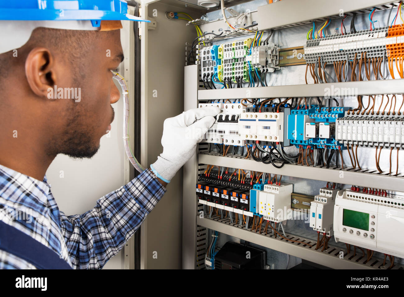 Man testing fuse box hi-res stock photography and images - Alamy