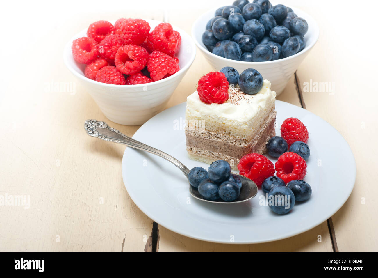 fresh raspberry and blueberry cake Stock Photo - Alamy
