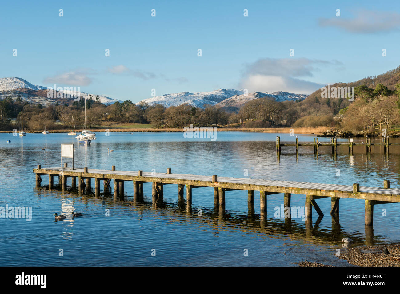 Ambleside waterhead lake windermere hi-res stock photography and images ...