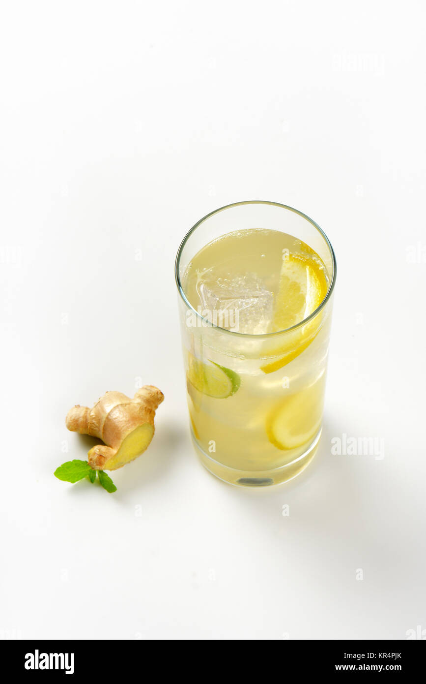 glass of ginger ale Stock Photo - Alamy
