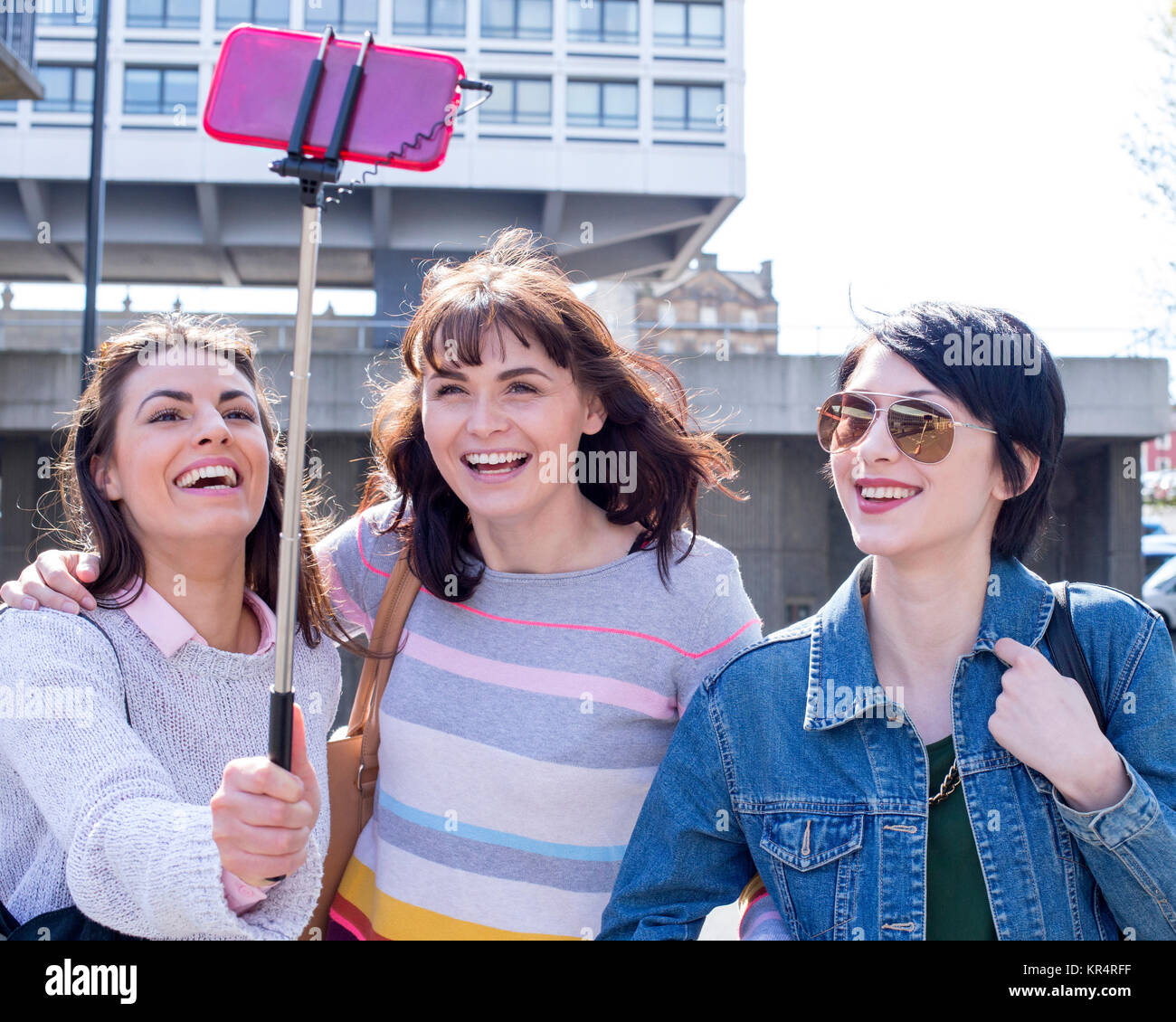 Three teens selfie hi-res stock photography and images - Alamy