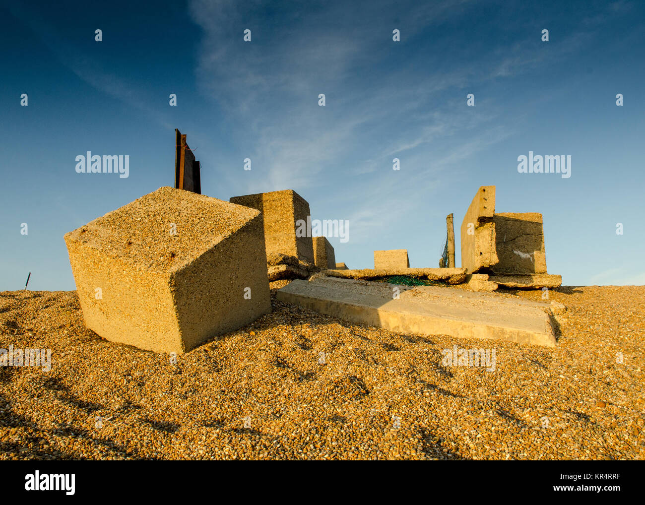 Concrete tank traps hi-res stock photography and images - Alamy