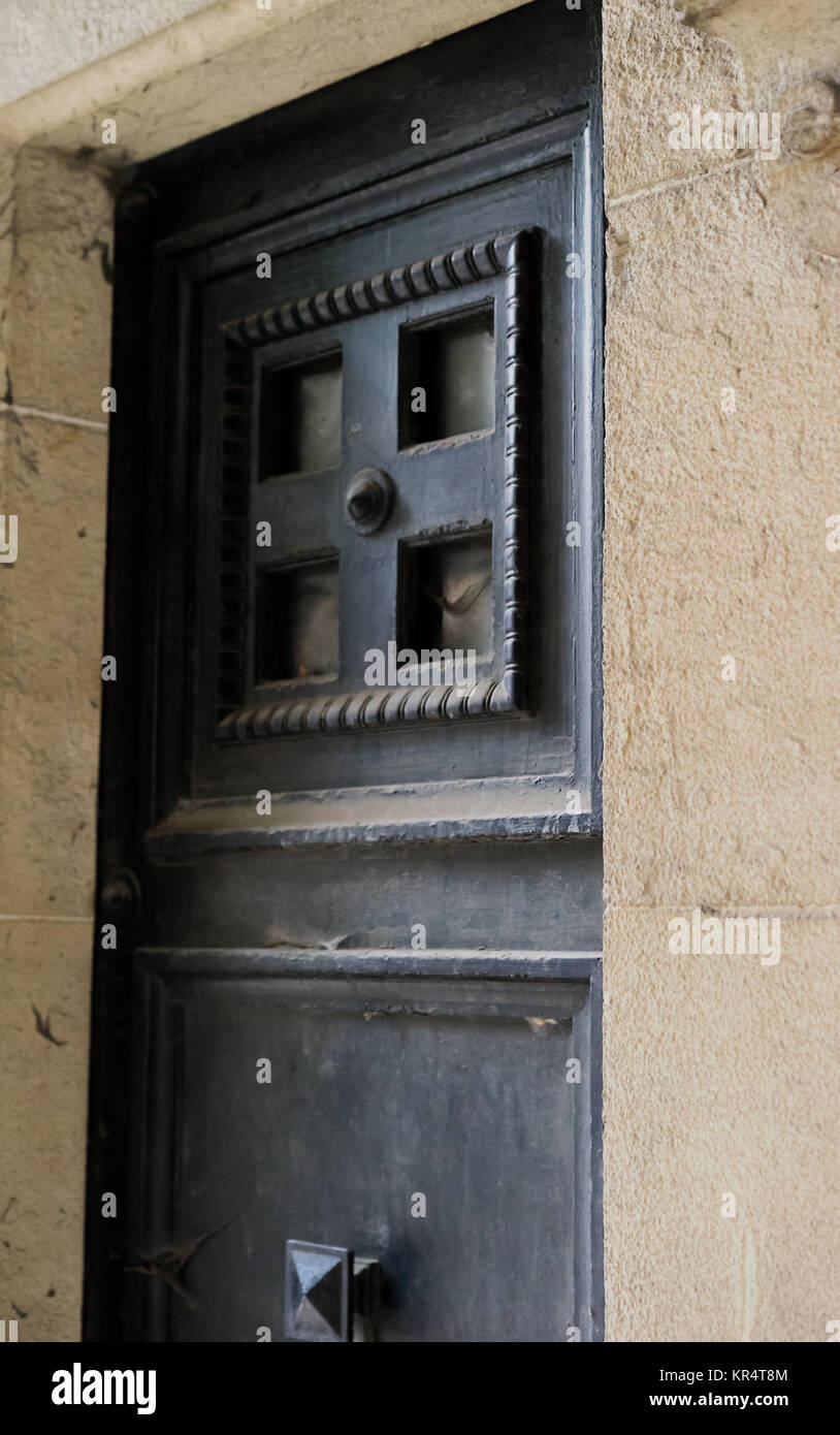 Closed Tomb Entrance High Resolution Stock Photography and Images - Alamy