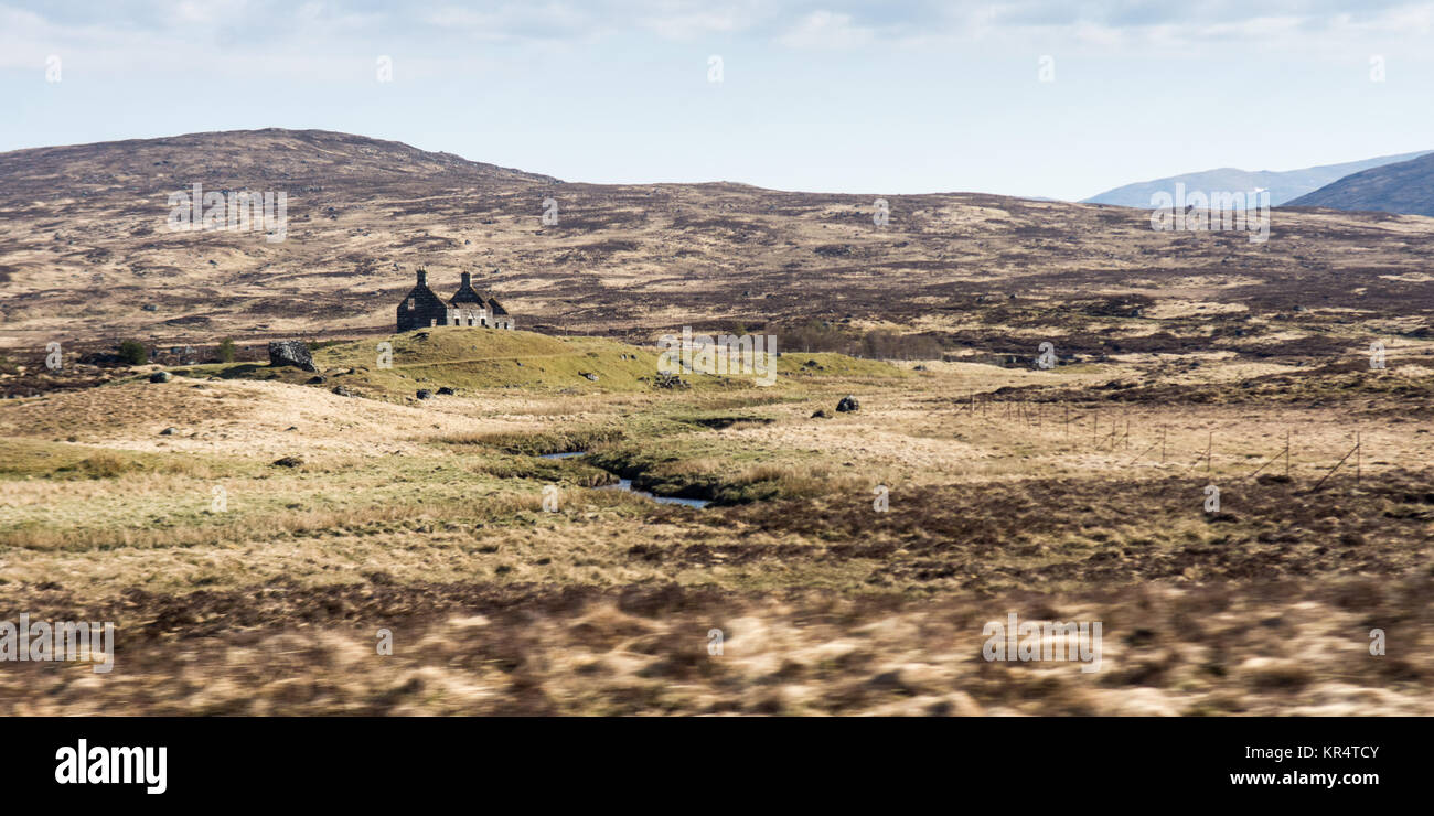 Scottish derelict cottage hi-res stock photography and images - Alamy