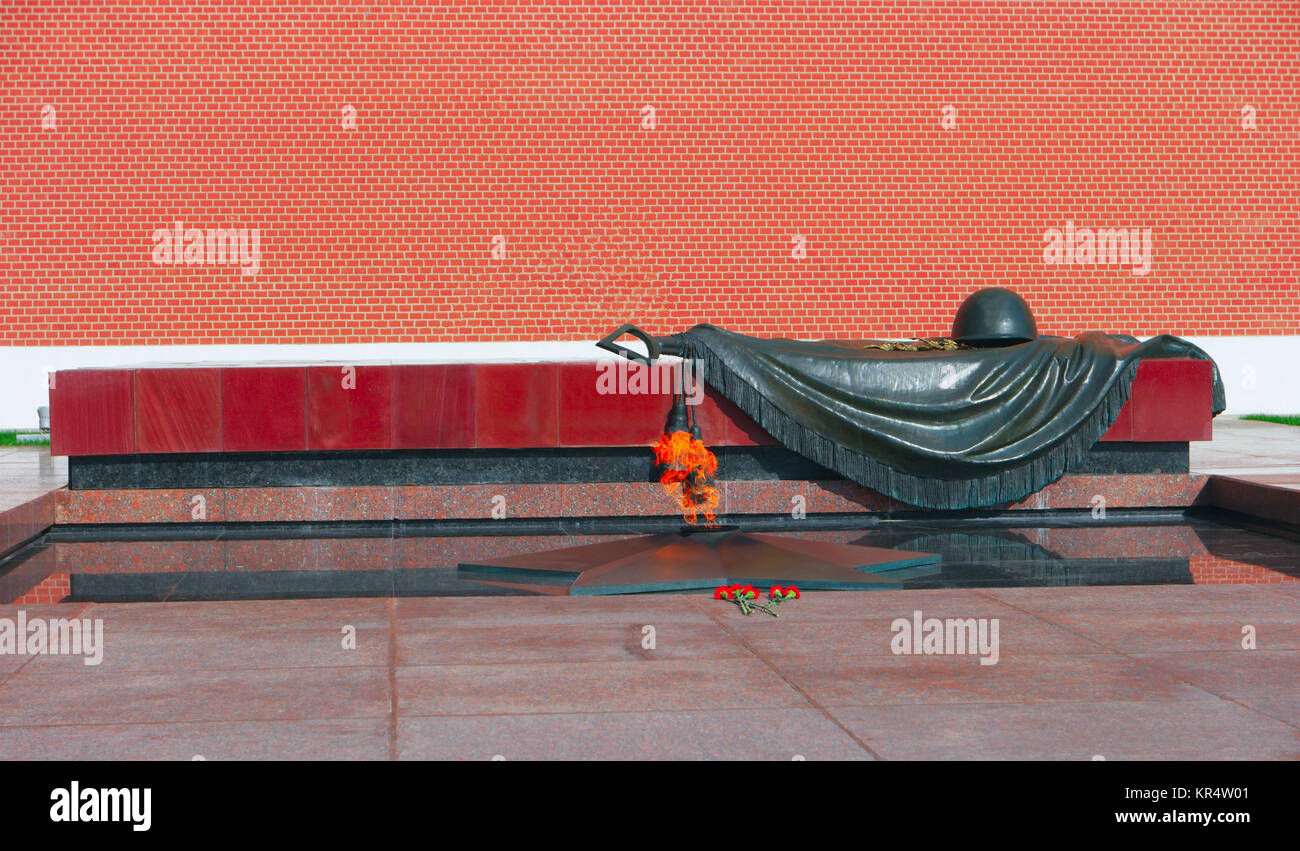 Eternal Flame and Tomb Of The Unknown Soldier Stock Photo - Alamy