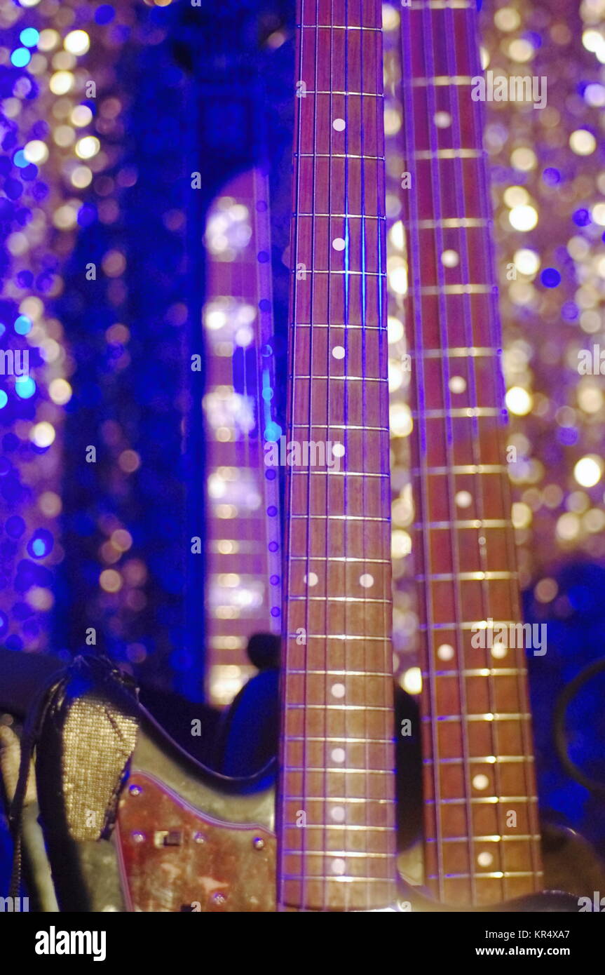Guitar stage electric Stock Photo - Alamy