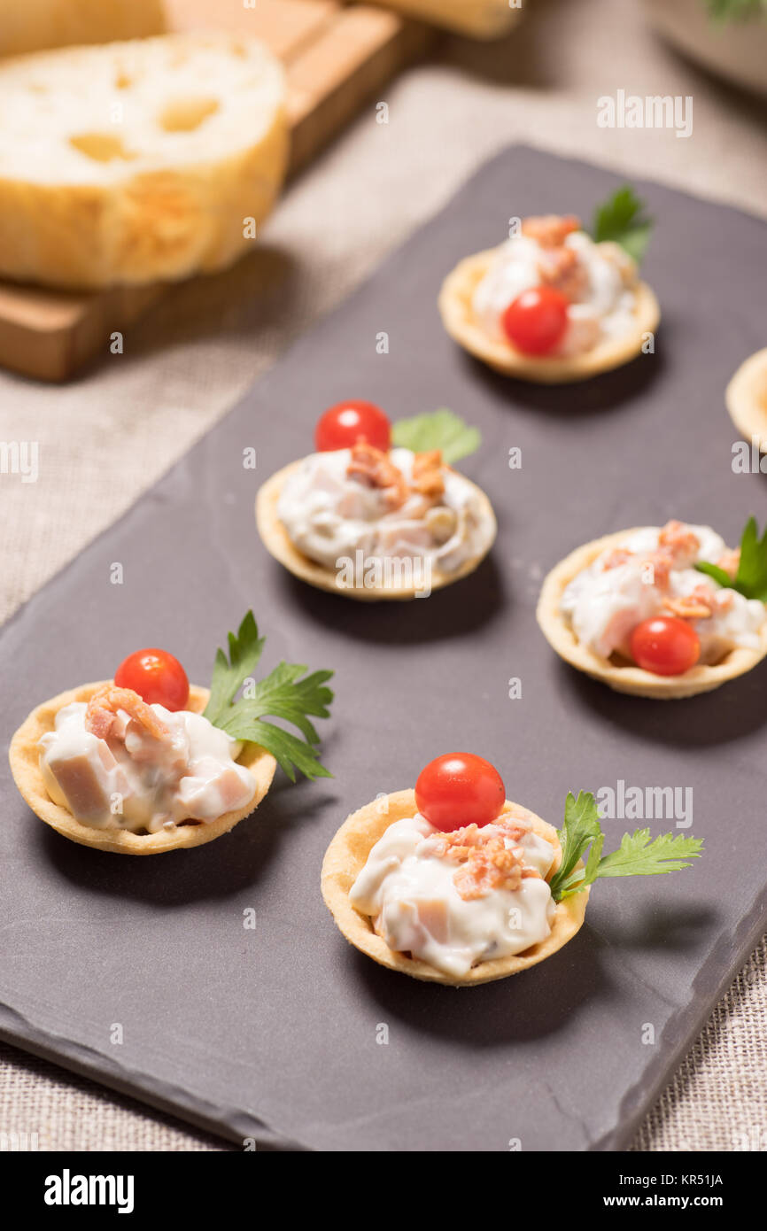 canapes, Appetizer with creamy Chicken salad Stock Photo - Alamy