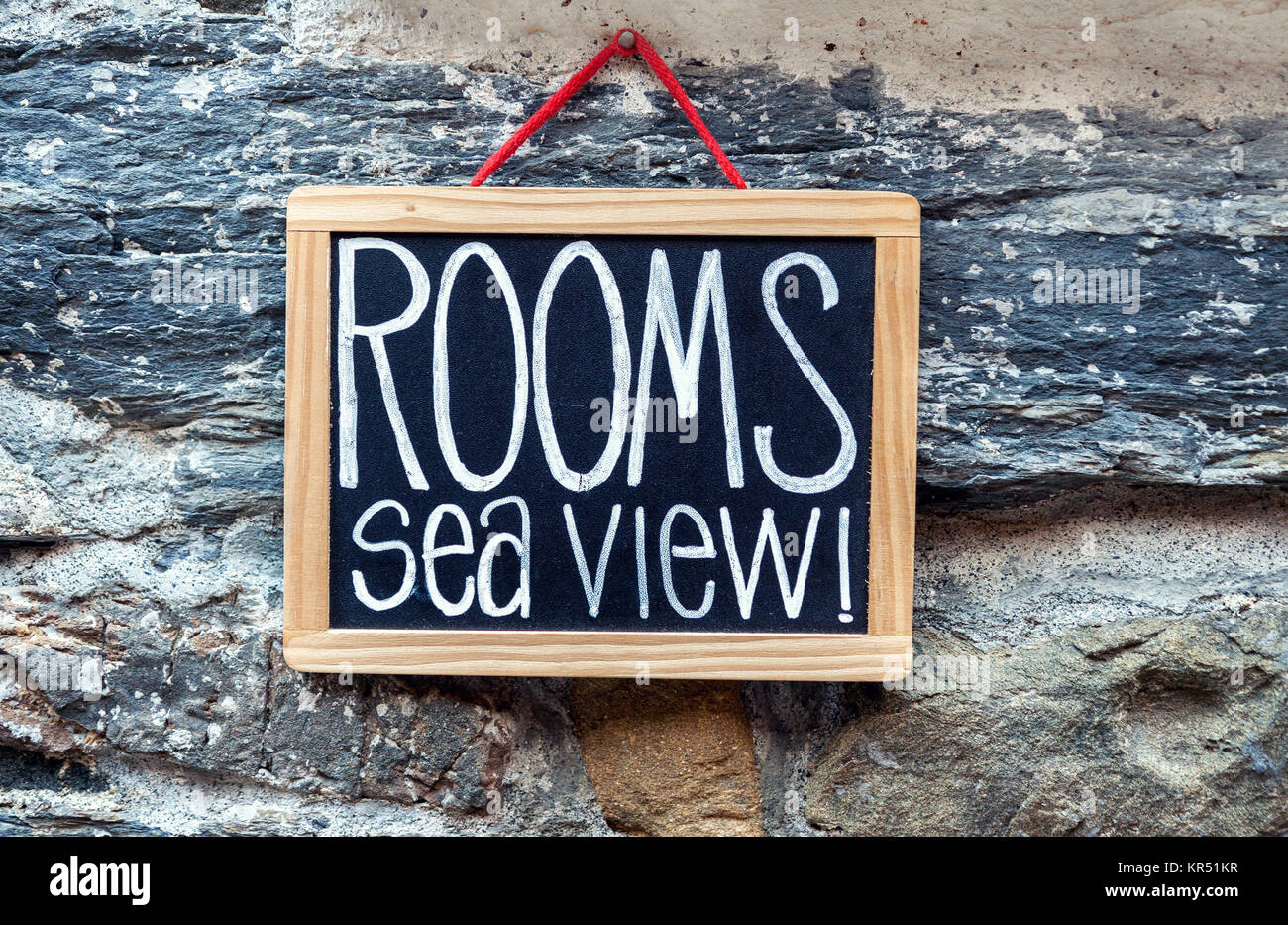 Rooms available sign Stock Photo - Alamy