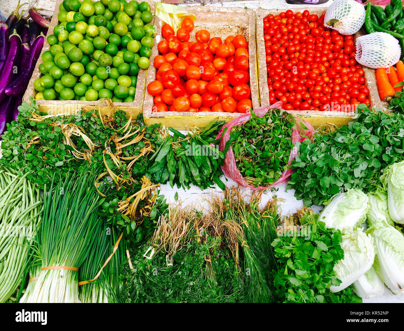 Fresh and organic vegetables in market Stock Photo - Alamy