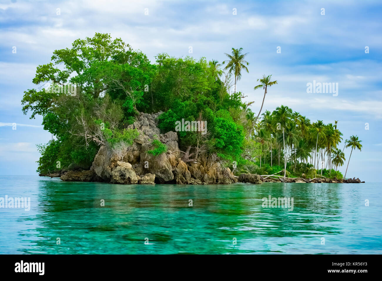 Remote desert tropical island Stock Photo - Alamy